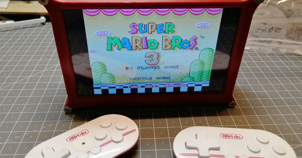 Raspberry Pi + 5 Inch Screen Case (RetroPie Console) by Andreas Gohr ...