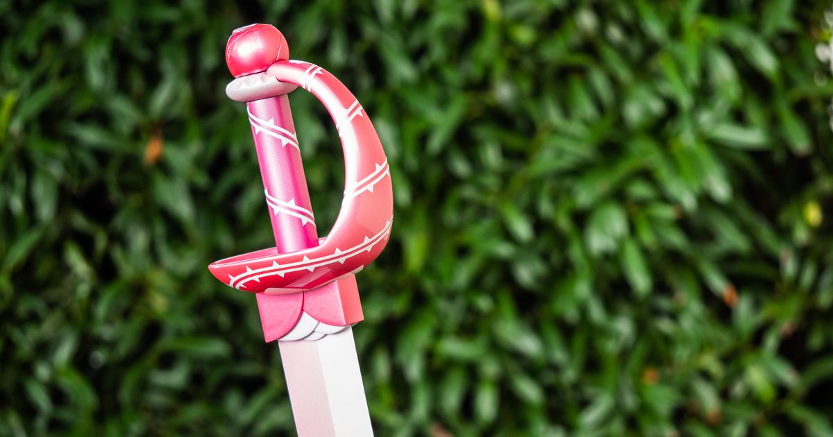 Rose Quartz's Sword - Steven Universe Replica Prop by GizmoThrill ...