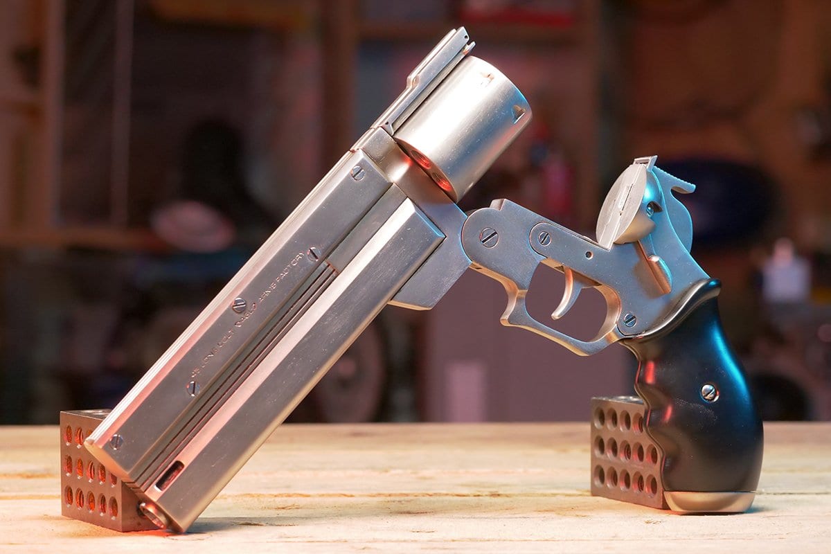 Vash's .45 Long Colt Revolver - Trigun Replica Prop von GizmoThrill ...