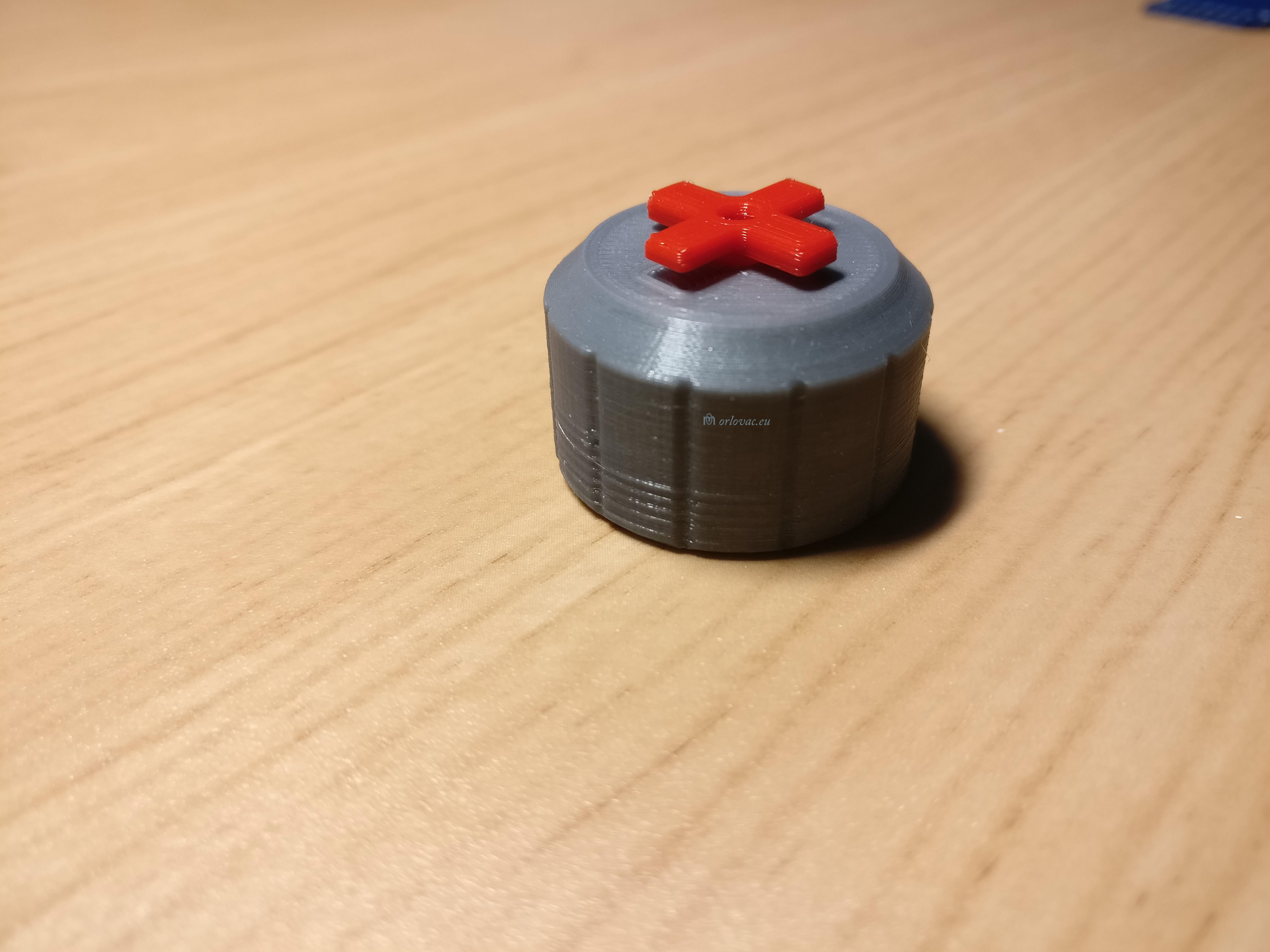 18650 Battery Magnetic Charge Holder by Marin | Download free STL model ...