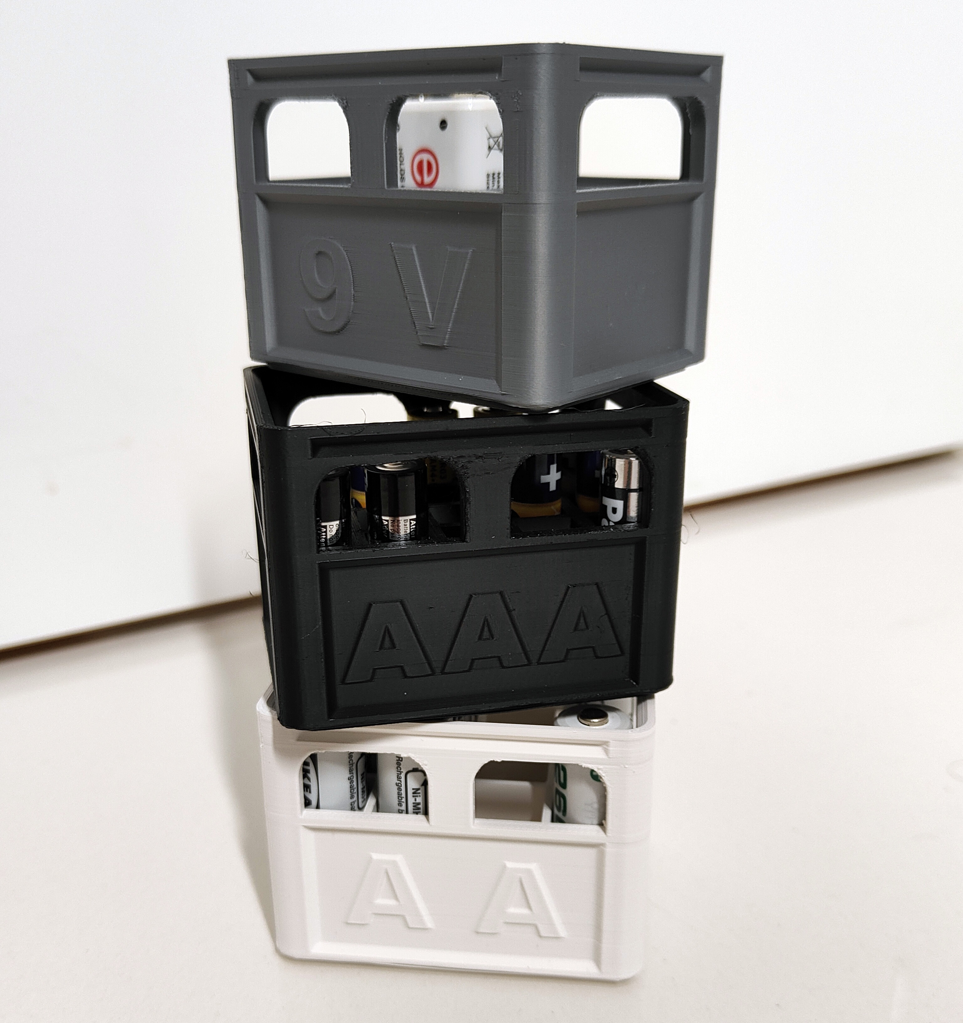 Update! - Stackable battery box (AA - AAA - 9V Blocks - CR2XX) by ...