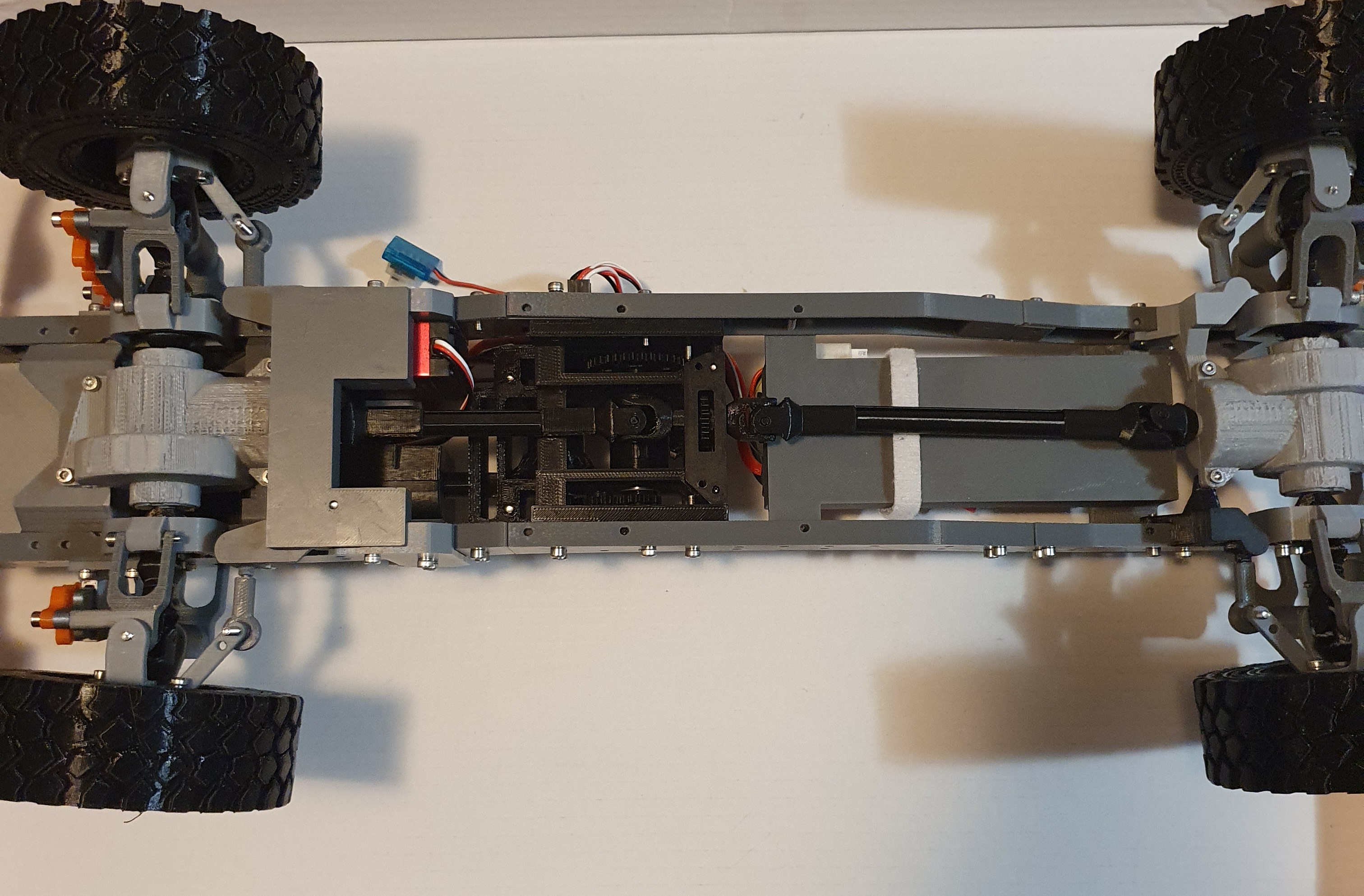 UNIMOG RC Chassis (model U5023 - 2014) at 1/10 scale (RC CAR / RC TRUCK ...