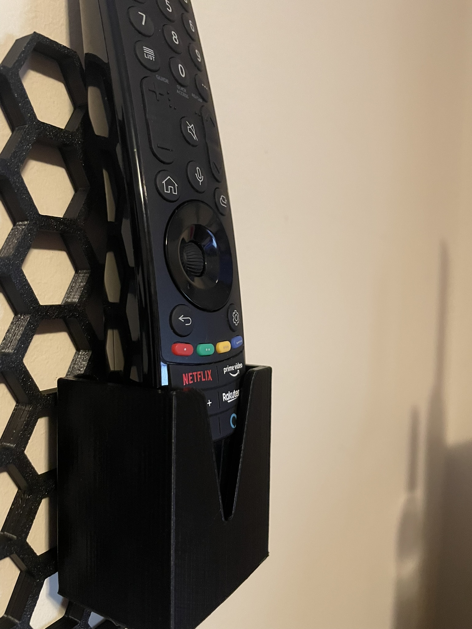 HSW LG Magic Remote Mount by Leon Kabel | Download free STL model ...