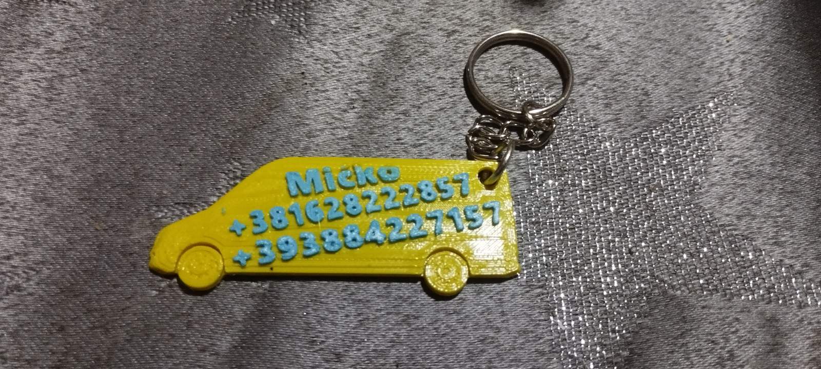 Mercedes sprinter keychain by Kankaras | Download free STL model ...