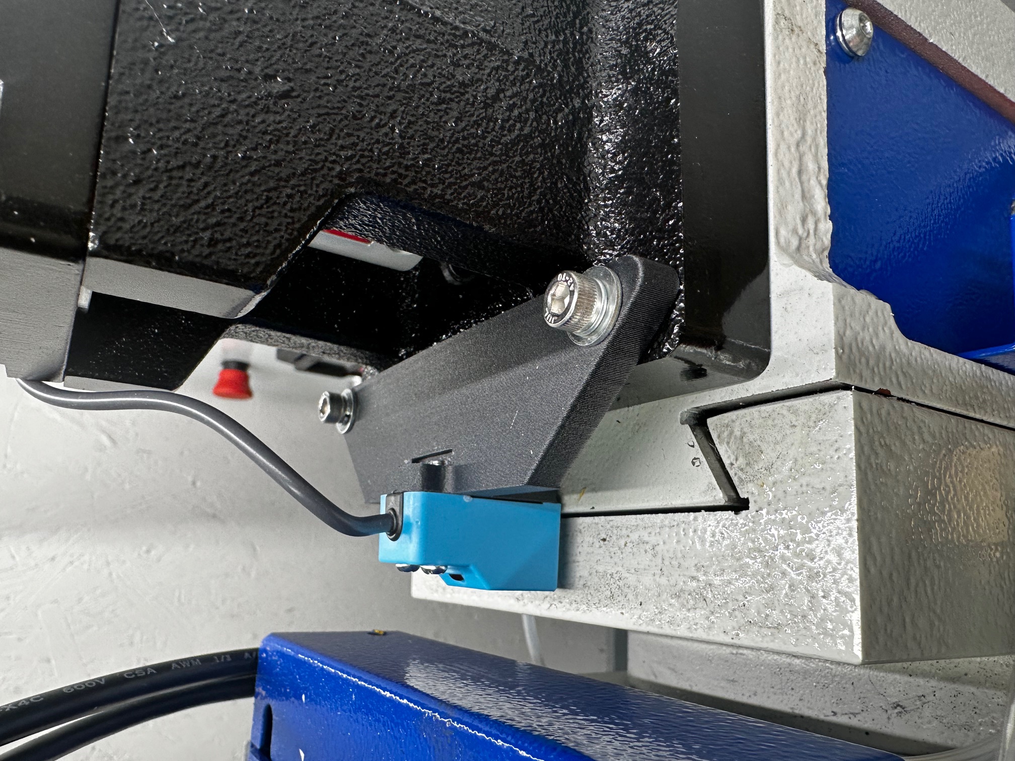 PM728 CNC Proximity Sensor Mounts by RickJ19Zeta8 | Download free STL ...