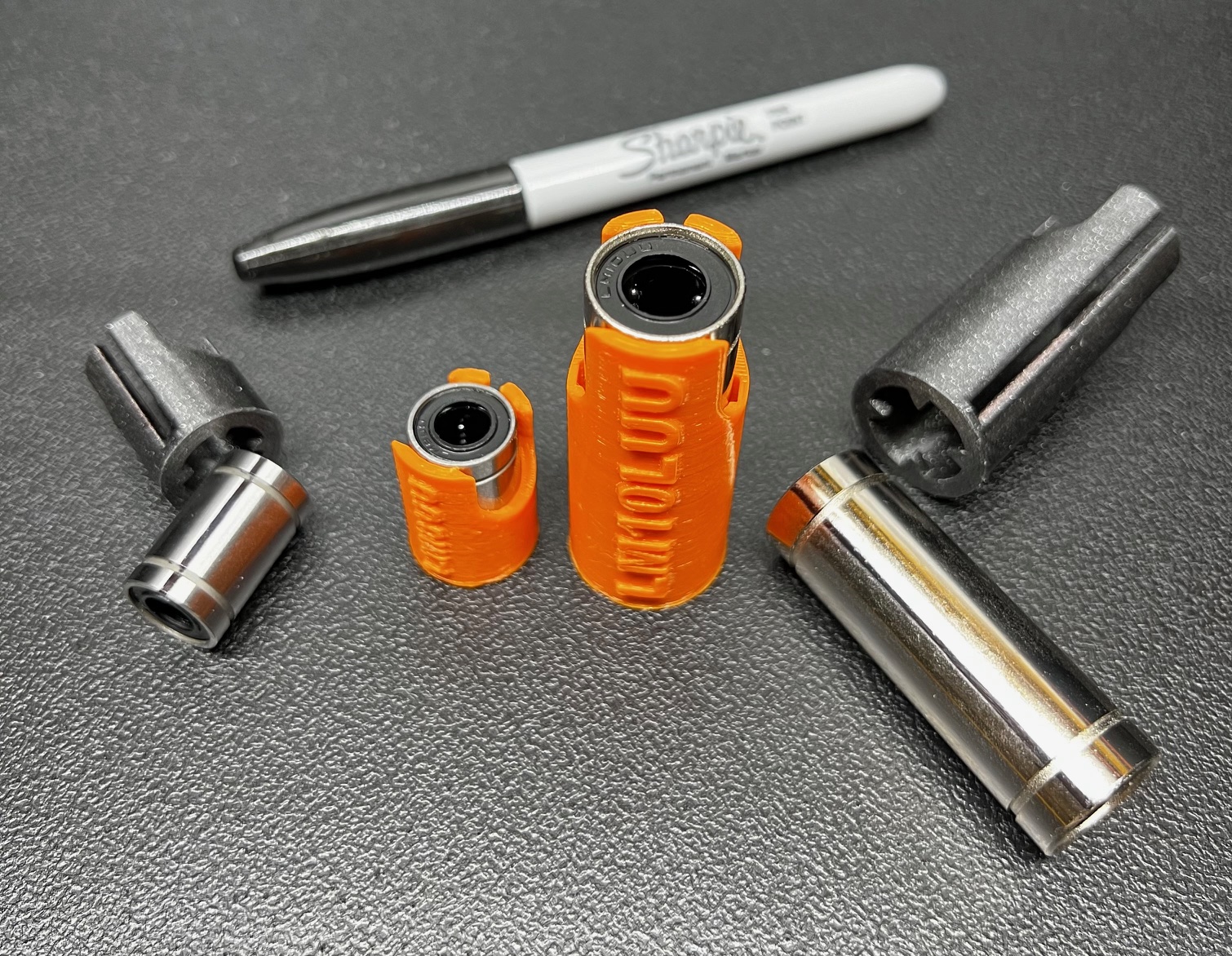 LM8UU & LM10LUU Bearing Marker by Printium 3D | Download free STL model ...