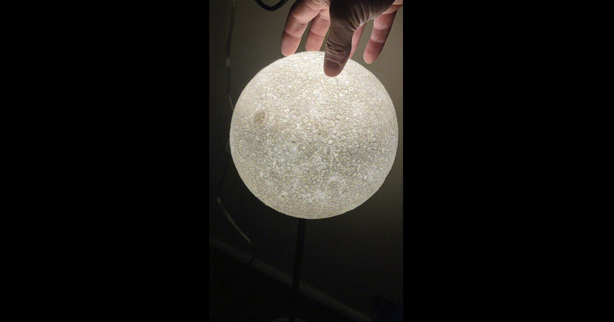 Rotating moon/planet lithophane lamp base by Belackarlc | Download free ...