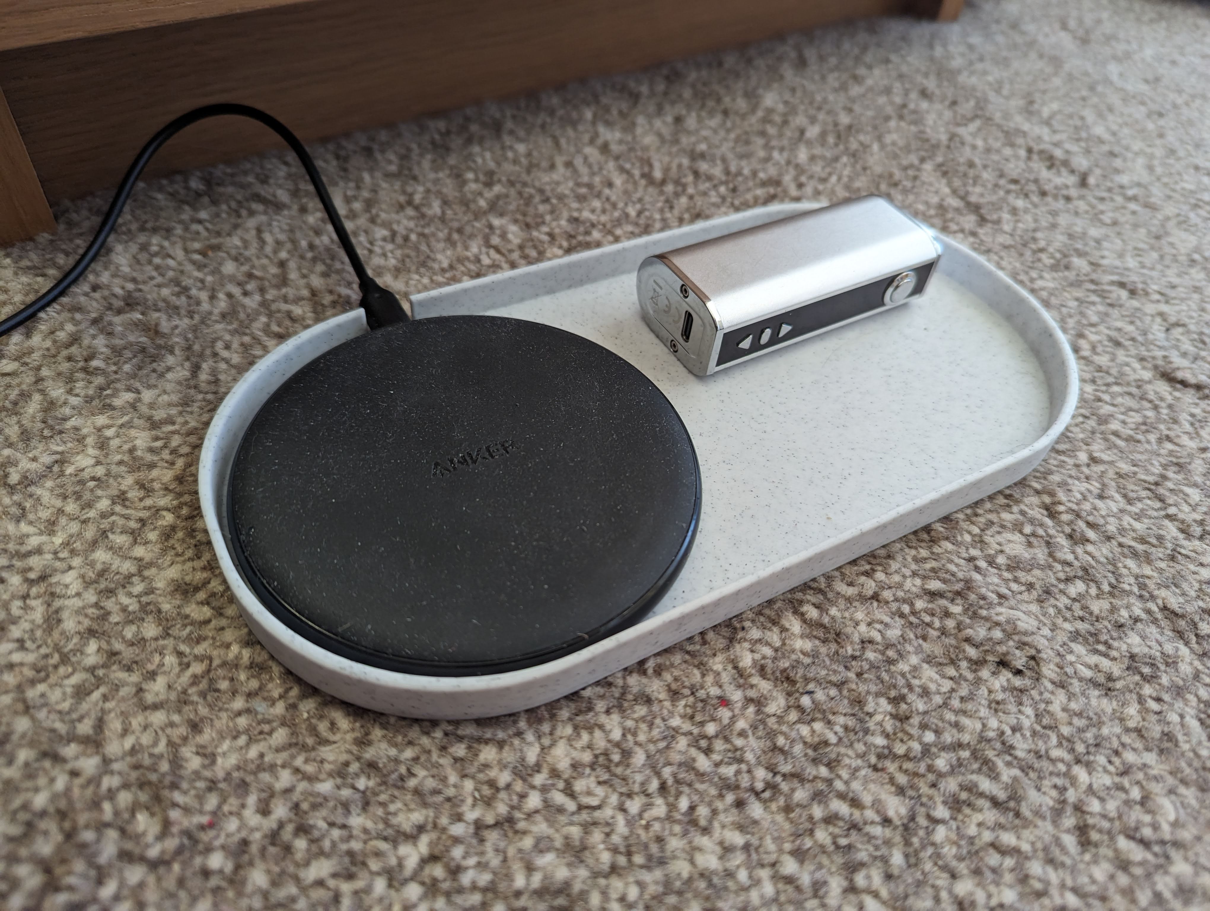 Wireless Charger Tray by AntKlesk | Download free STL model ...