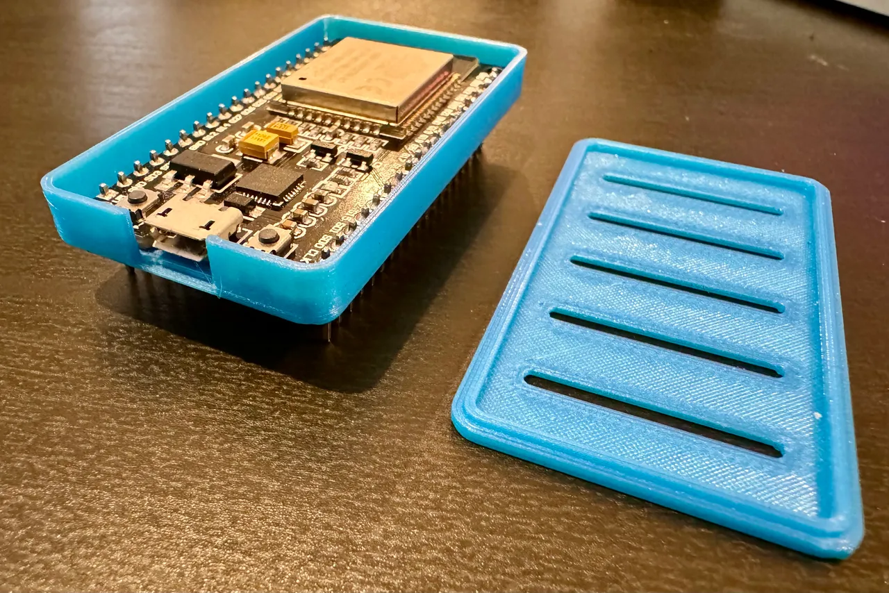 Basic ESP32 WROOM Case by skoops | Download free STL model | Printables.com