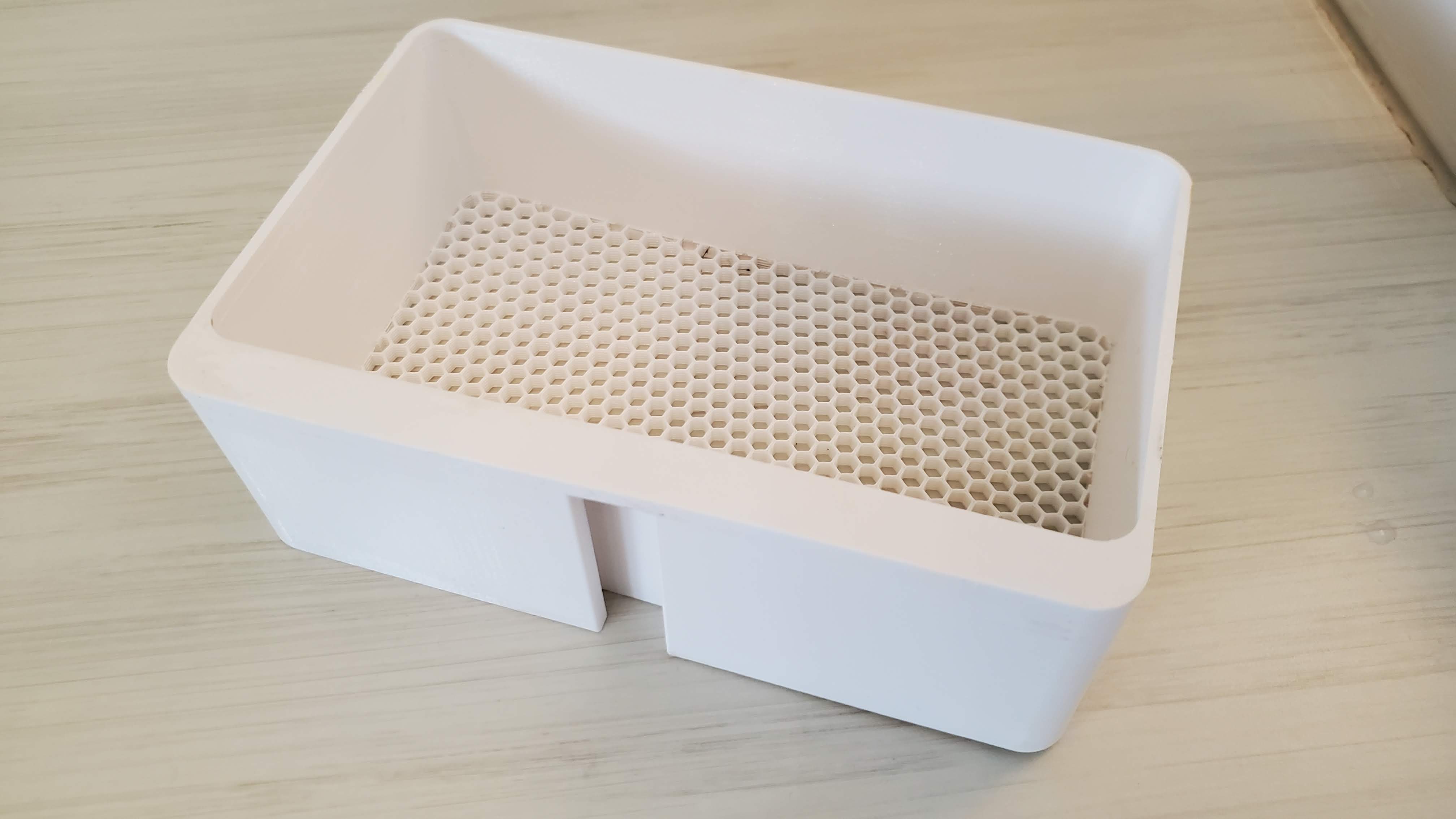 Easy cleaning shelf for bathroom shower by fb | Download free STL model ...