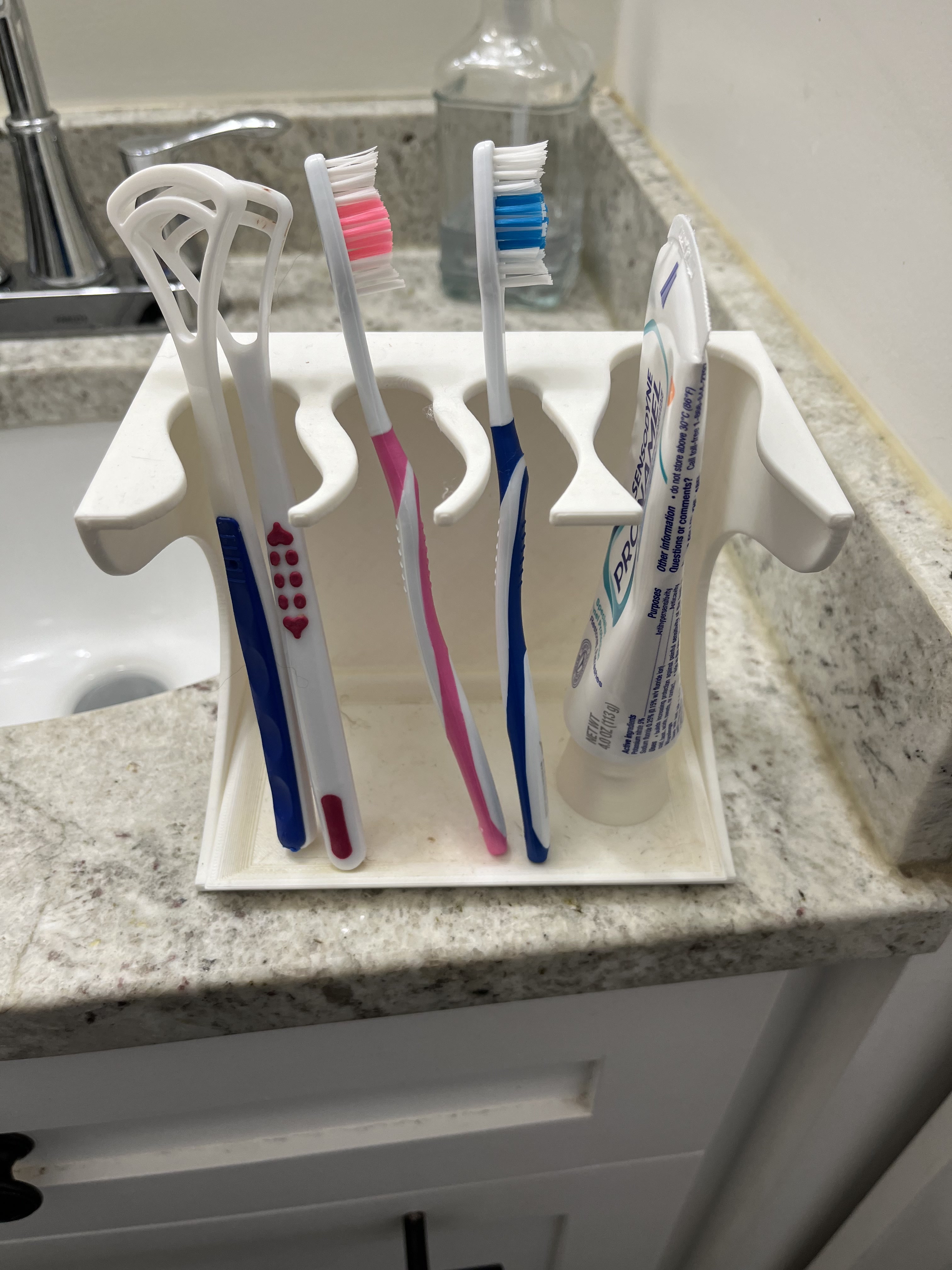 Simple toothbrush rack by bmccarthy321 | Download free STL model ...
