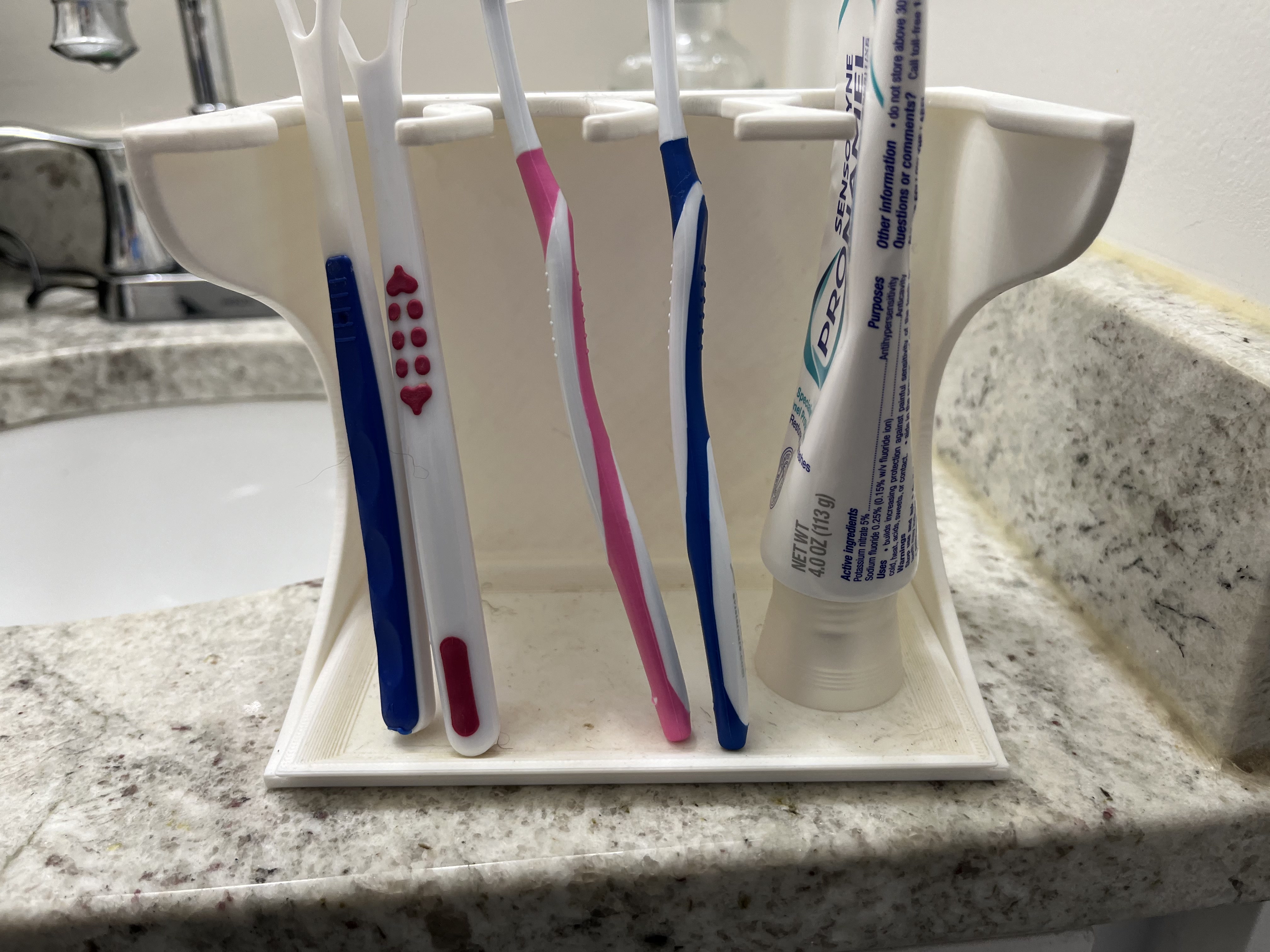 Simple toothbrush rack by bmccarthy321 | Download free STL model ...