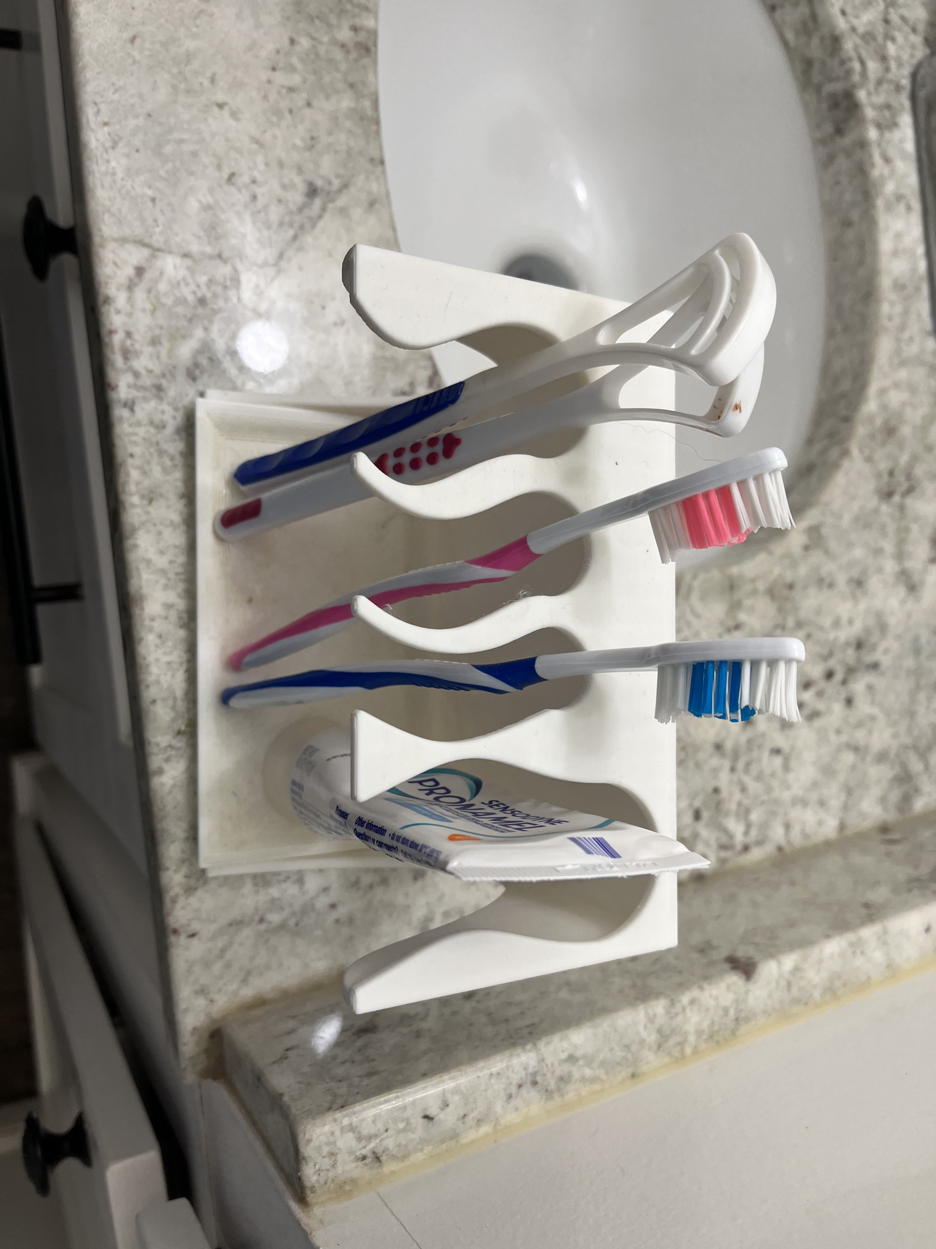 Simple toothbrush rack by bmccarthy321 | Download free STL model ...