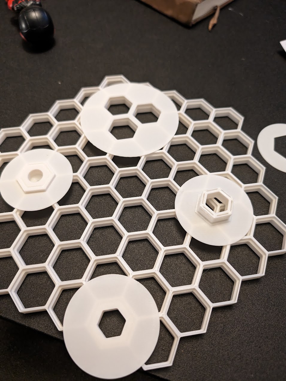 Honeycomb photodiscs by Cubes | Download free STL model | Printables.com