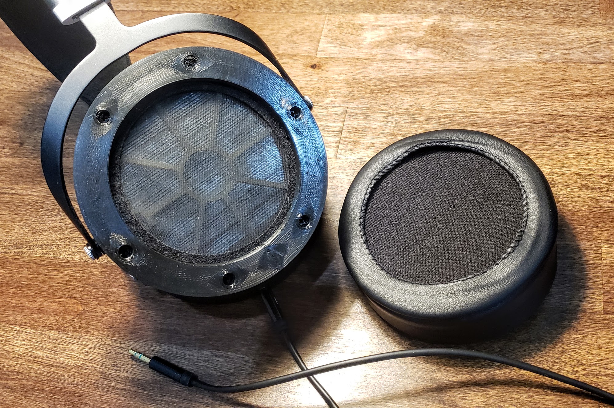 Hifiman Sleeved Ear Pad Adapter by naschorr | Download free STL model ...