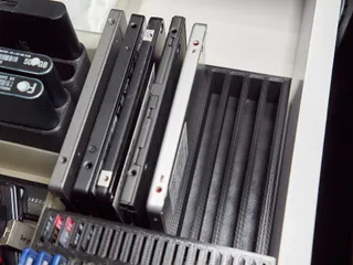 Simple Dense SSD Holder by fouronenine | Download free STL model ...