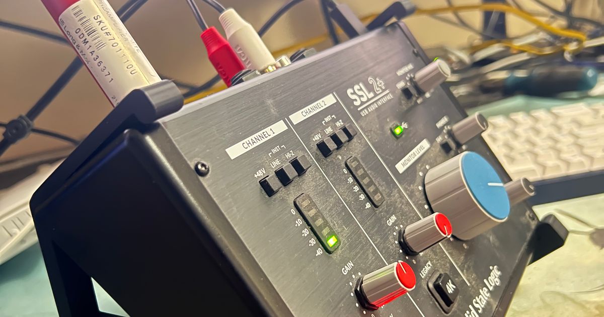 SSL 2+ 45 Degree Stand by Asuka Kurashina | Download free STL model ...