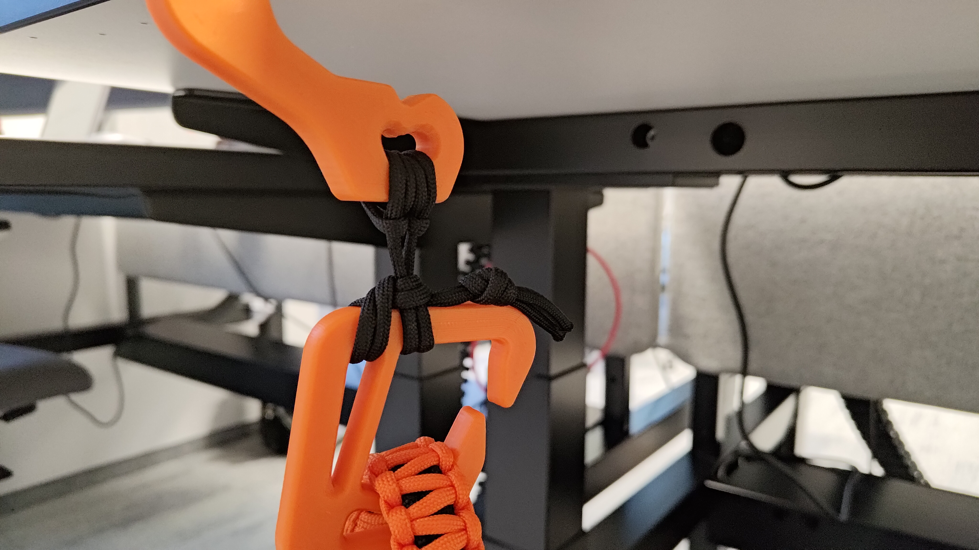 Universal backpack/jacket hook by JacekRyjanPlz | Download free STL ...