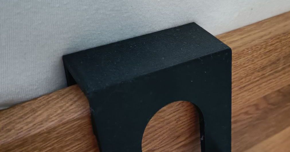 Bedside phone holder wide edition by s.schroeder | Download free STL ...