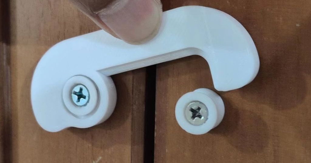 Cabinet Door Latch by aleung | Download free STL model | Printables.com