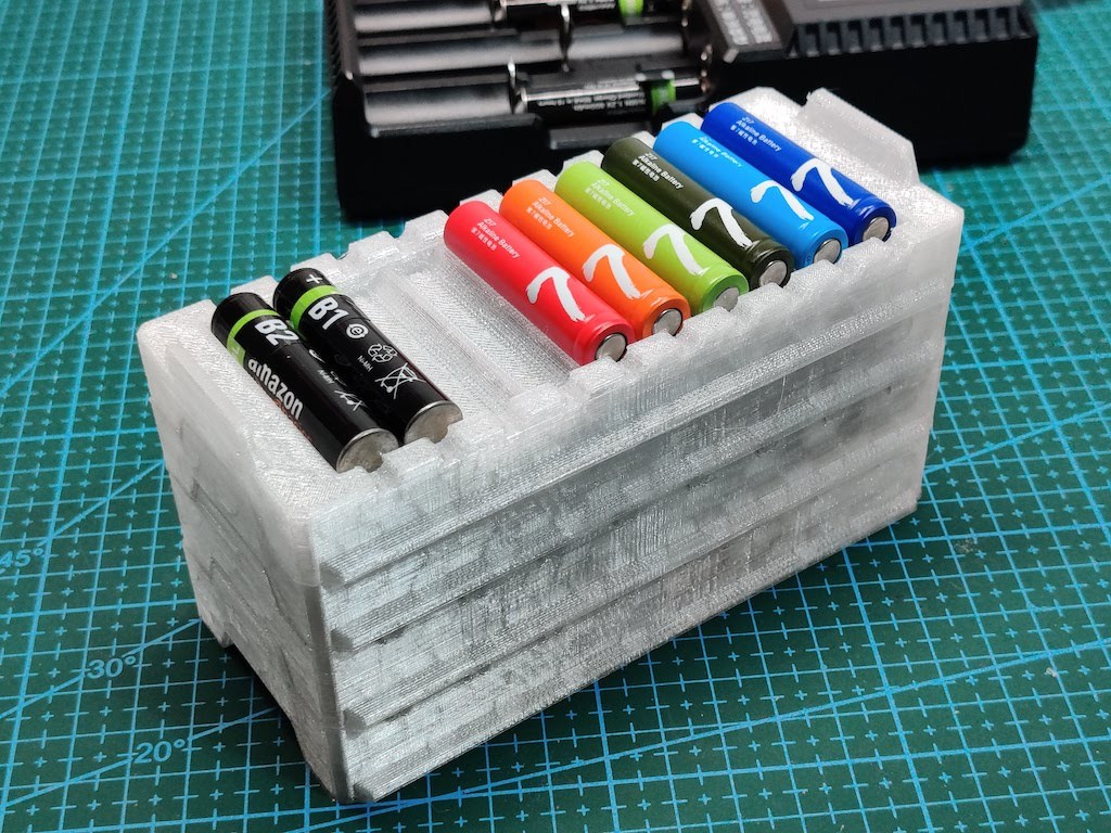 Stackable AA/AAA battery holder by aleung | Download free STL model ...