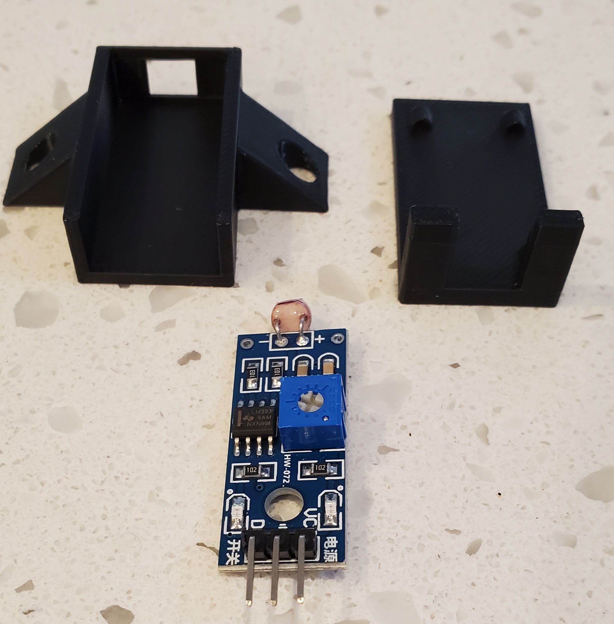 Photoresistor Enclosure - LM393 (4pin) by tomk0014 | Download free STL ...
