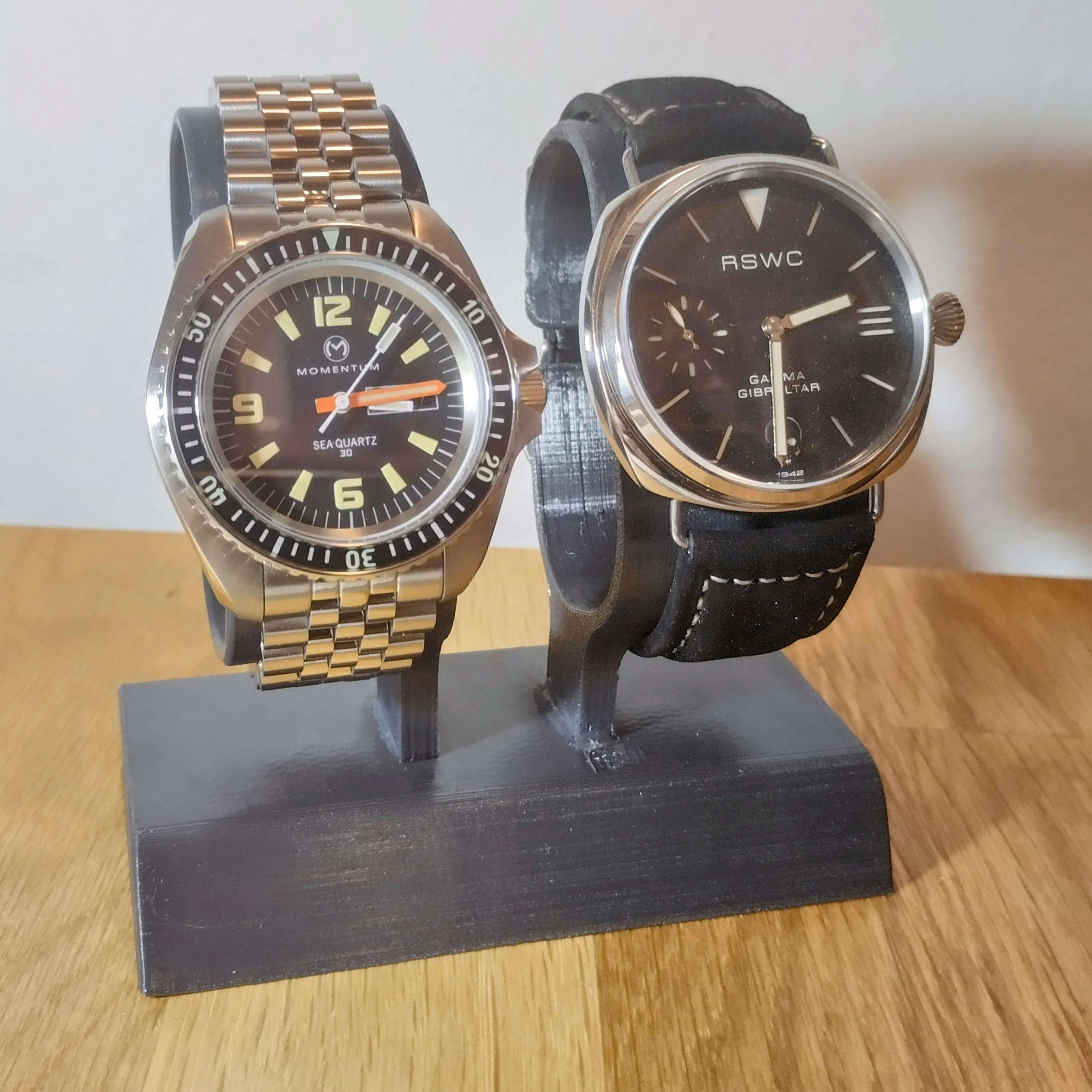 Watch stand for 2 watches by javier condis | Download free STL model ...