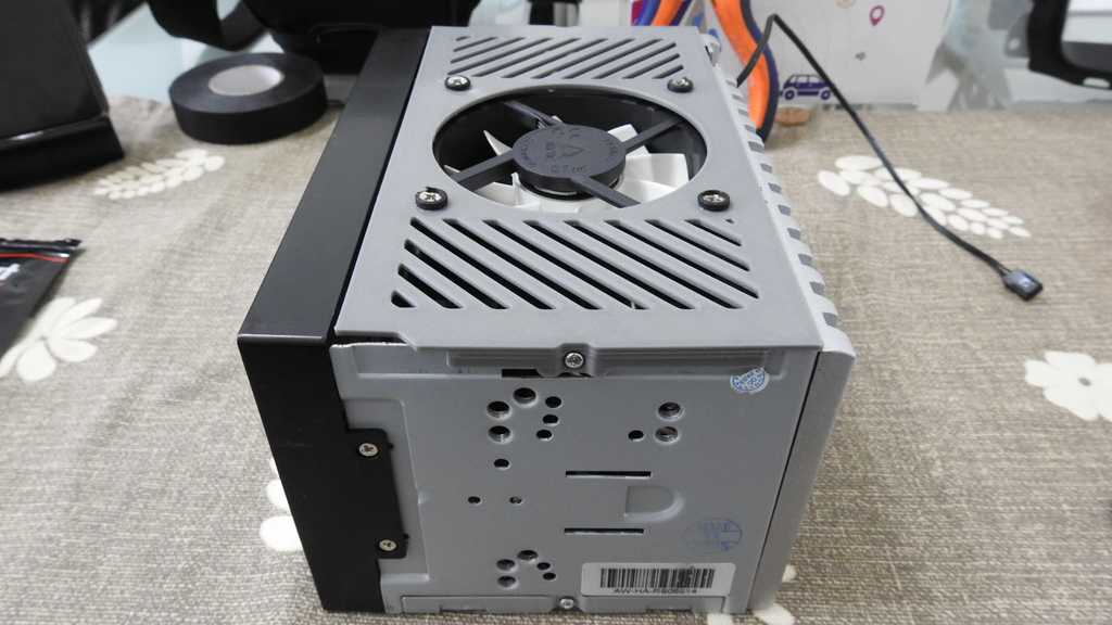 Android Radio Top Cover by idesire90 | Download free STL model ...