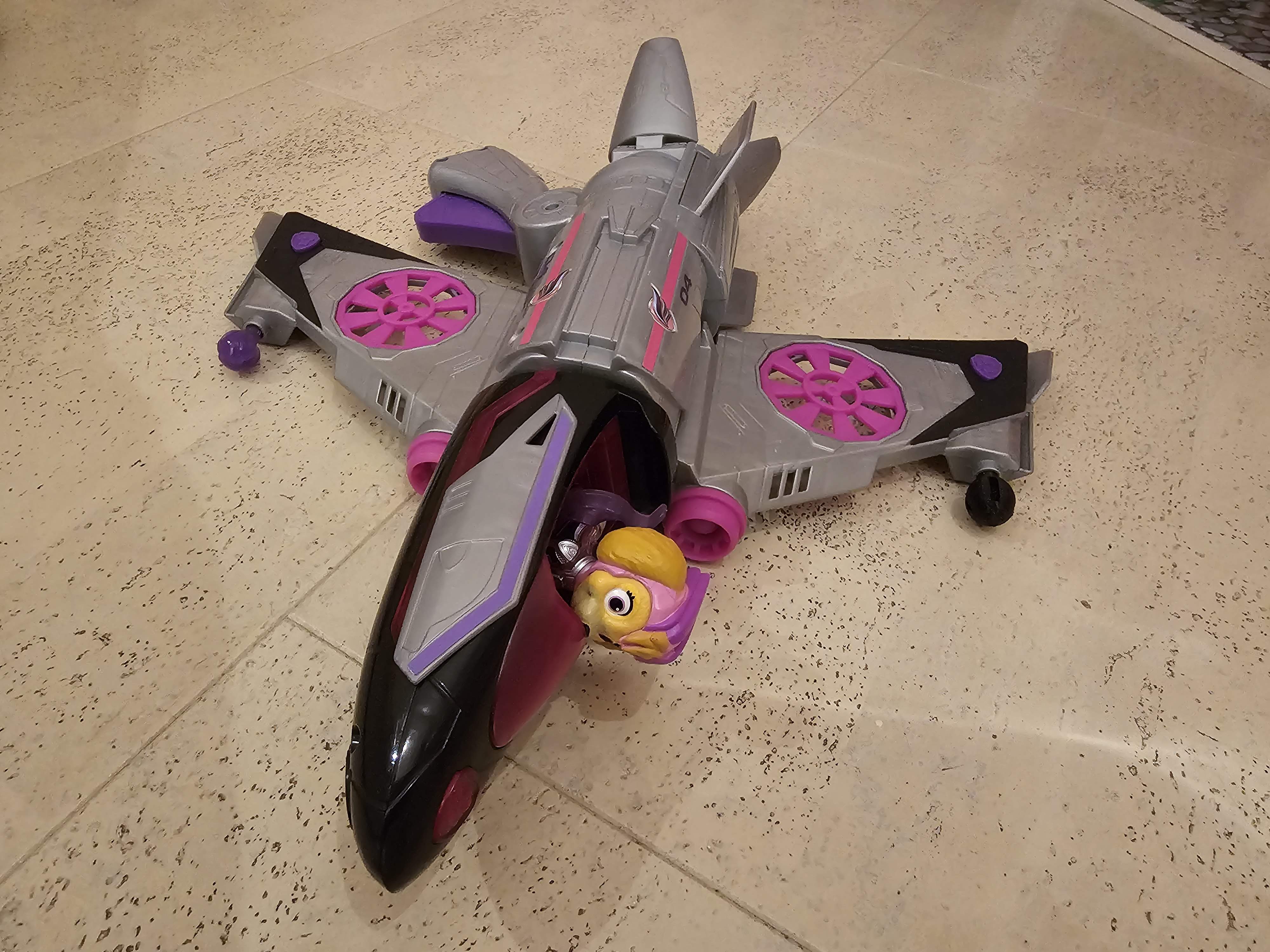 Rocket for The Mighty Movie Skyes Deluxe Superhero Jet by Ondra ...