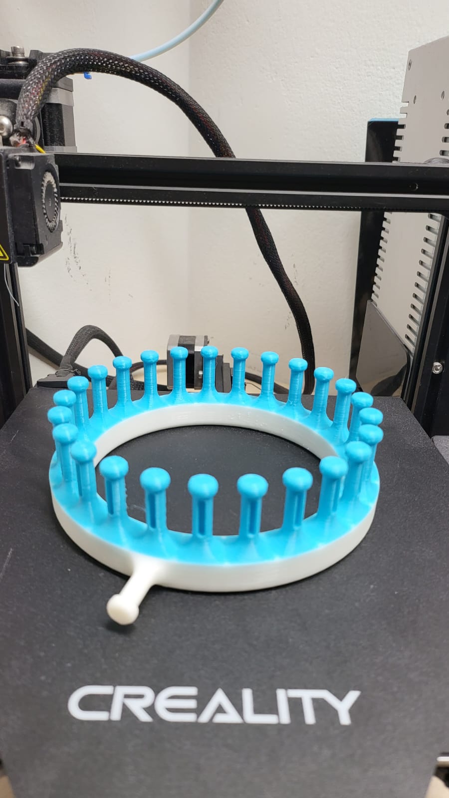 Knitting Loom (25 Pegs) by Omar Kassar | Download free STL model ...