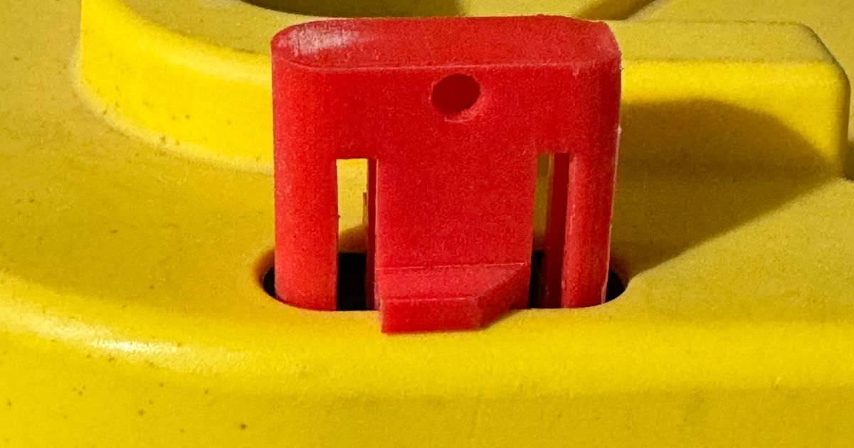 Storage Tote locking clip by 2cnd | Download free STL model ...