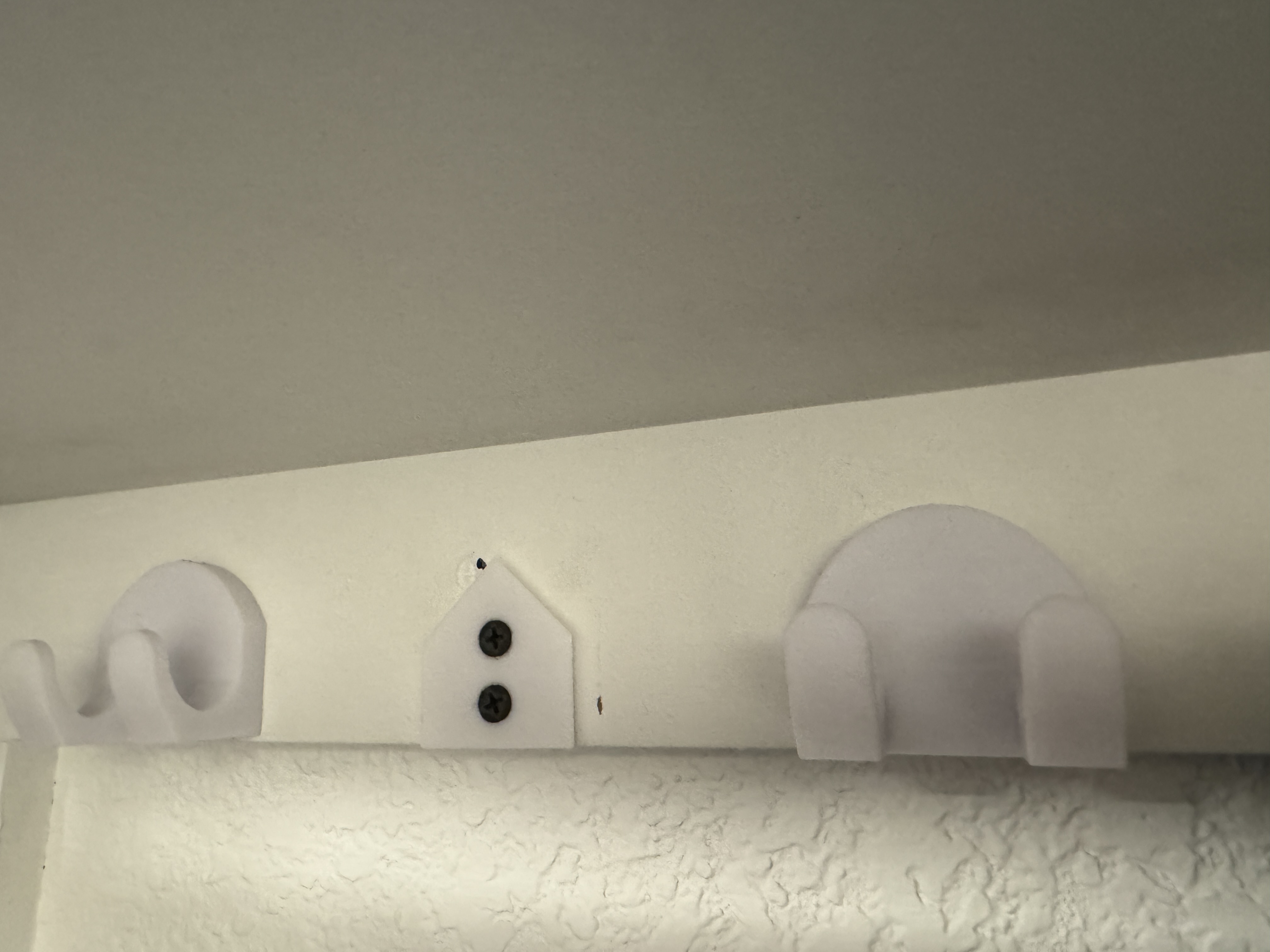 Clothes hook with hidden fasteners by 2cnd | Download free STL model ...