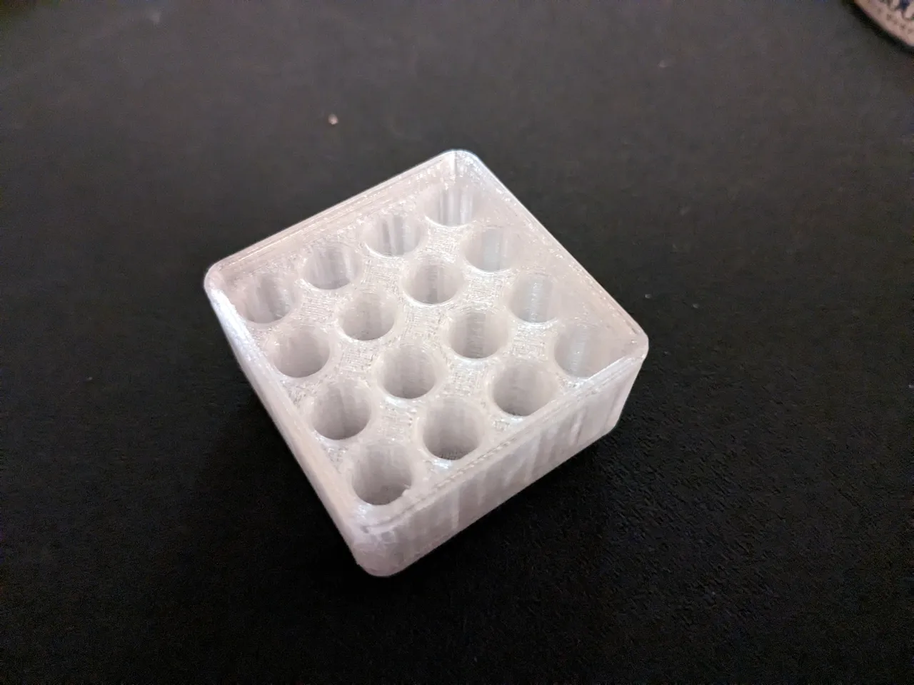 Gridfinity soldering iron tip holder with locks, 16 holes by _KaszpiR_ ...