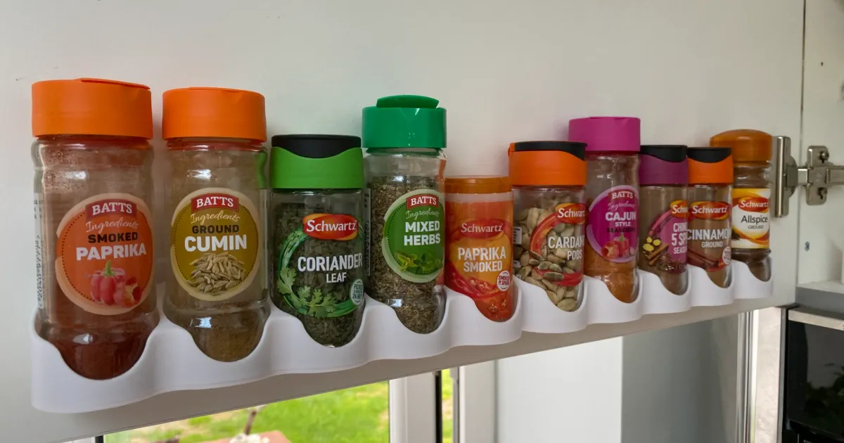 Door/wall mounted spice rack (no screws) by Hallum | Download free STL ...