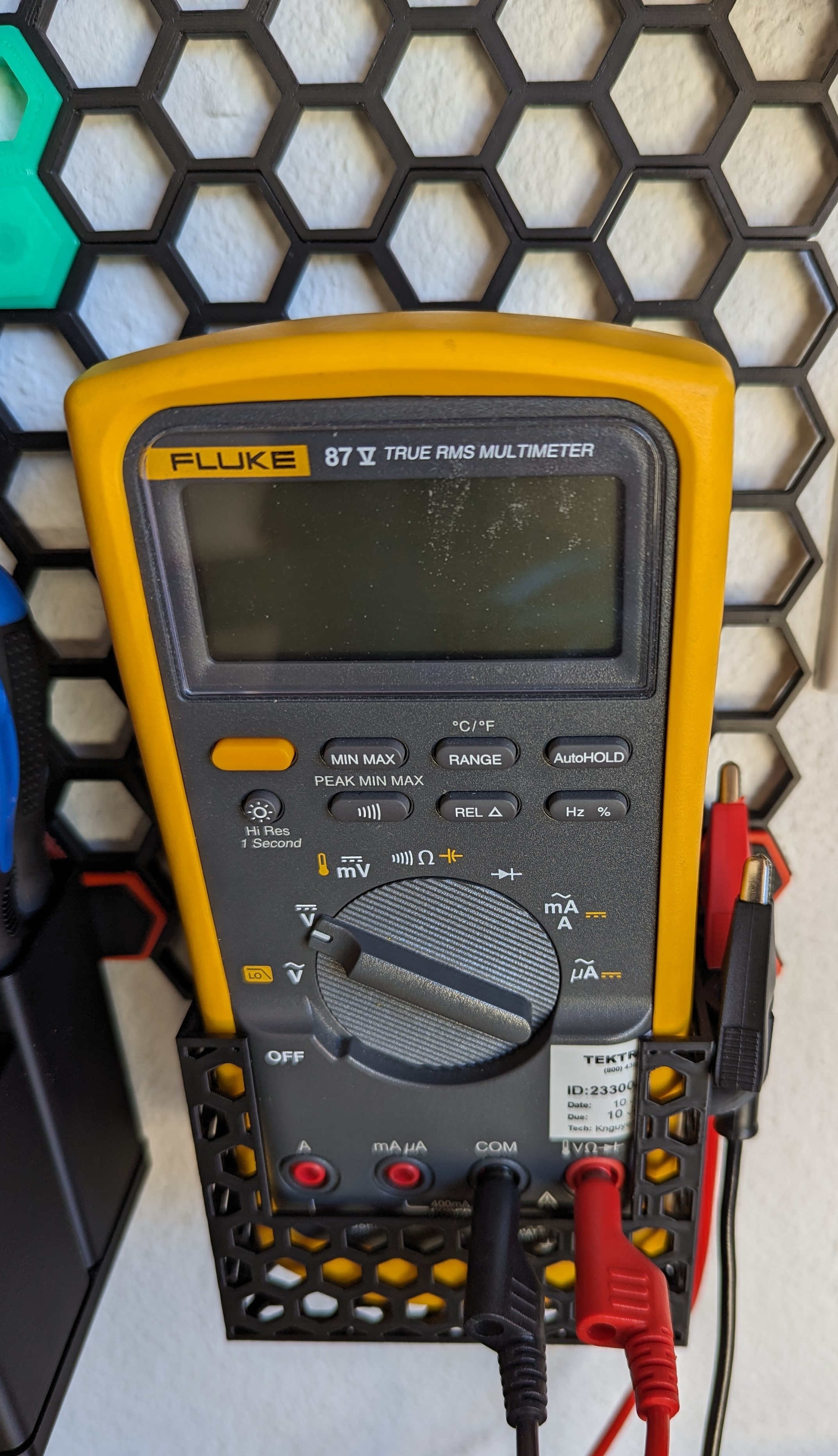 Honeycomb Wall Multimeter Holder V2 by dereki22 | Download free STL ...