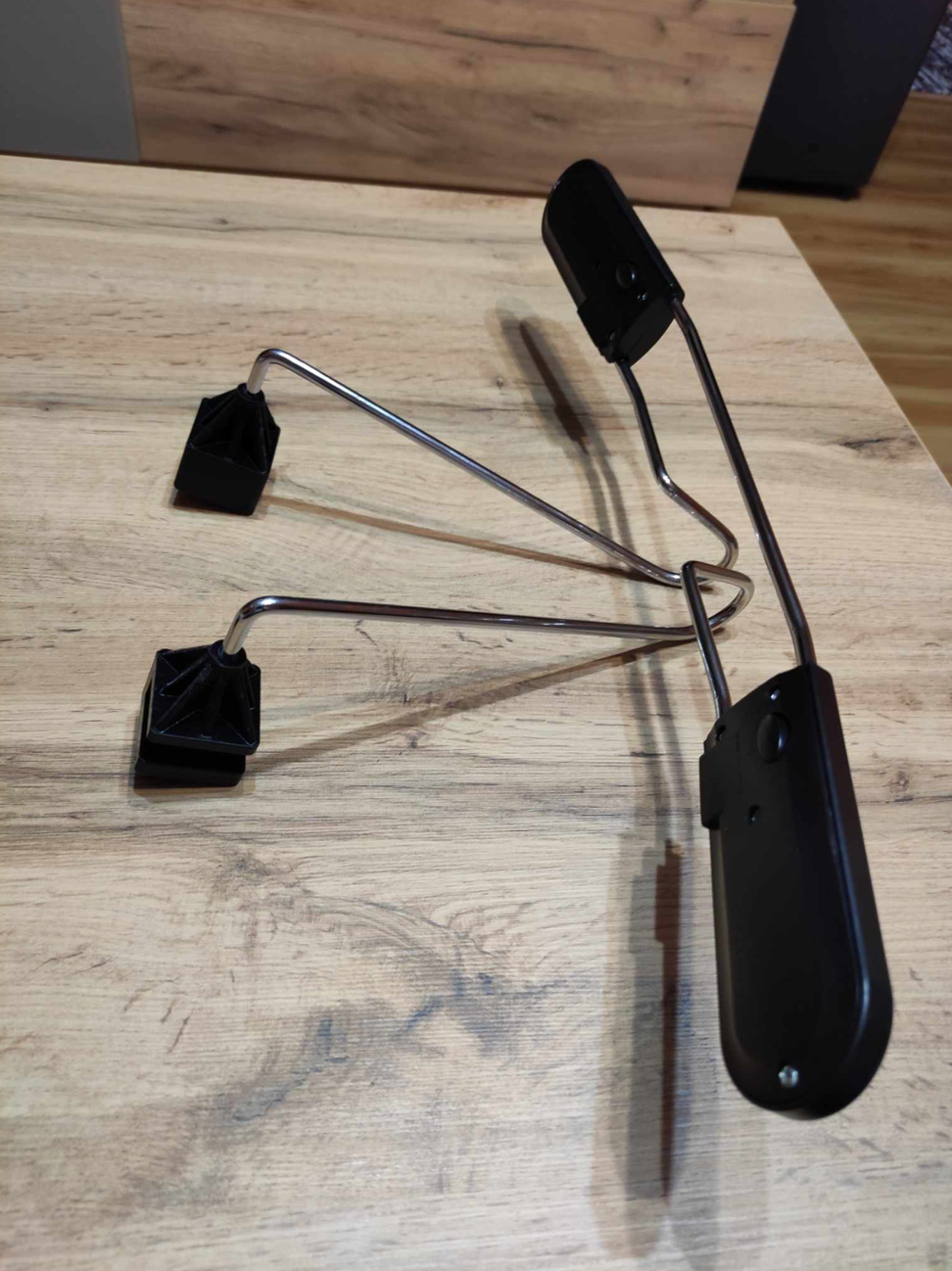 CAR COAT HANGER BRACKET by Viliam Hekkel | Download free STL model ...