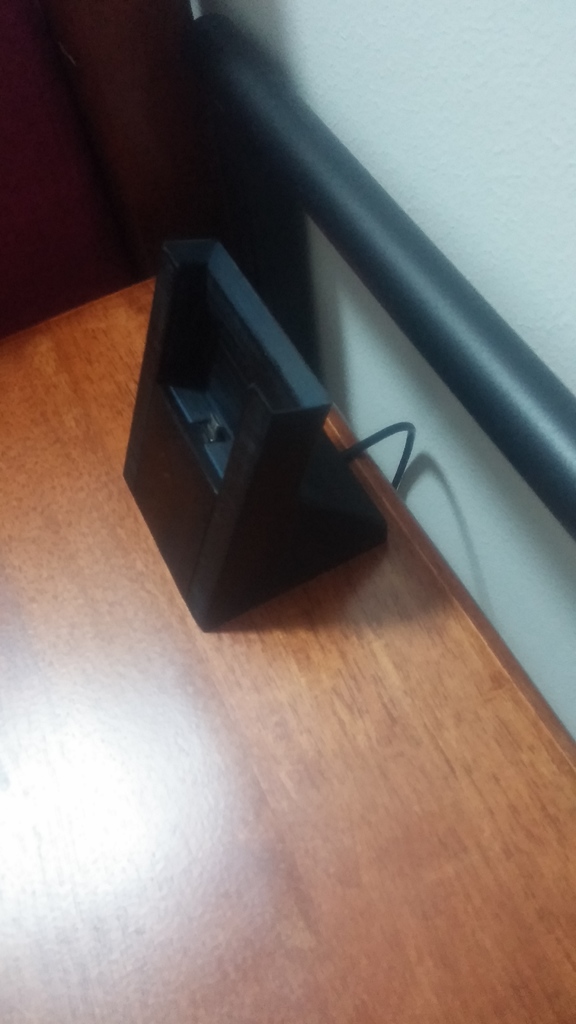 LG G2 Recharge station by Lukass | Download free STL model | Printables.com