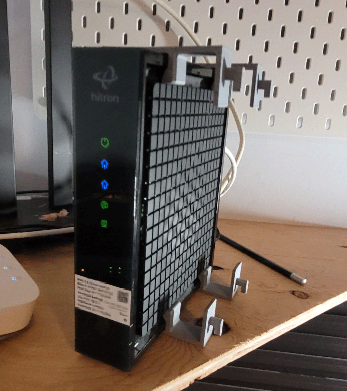 Hitron Modem Clips (used with skadis) by Dave Keeton | Download free ...