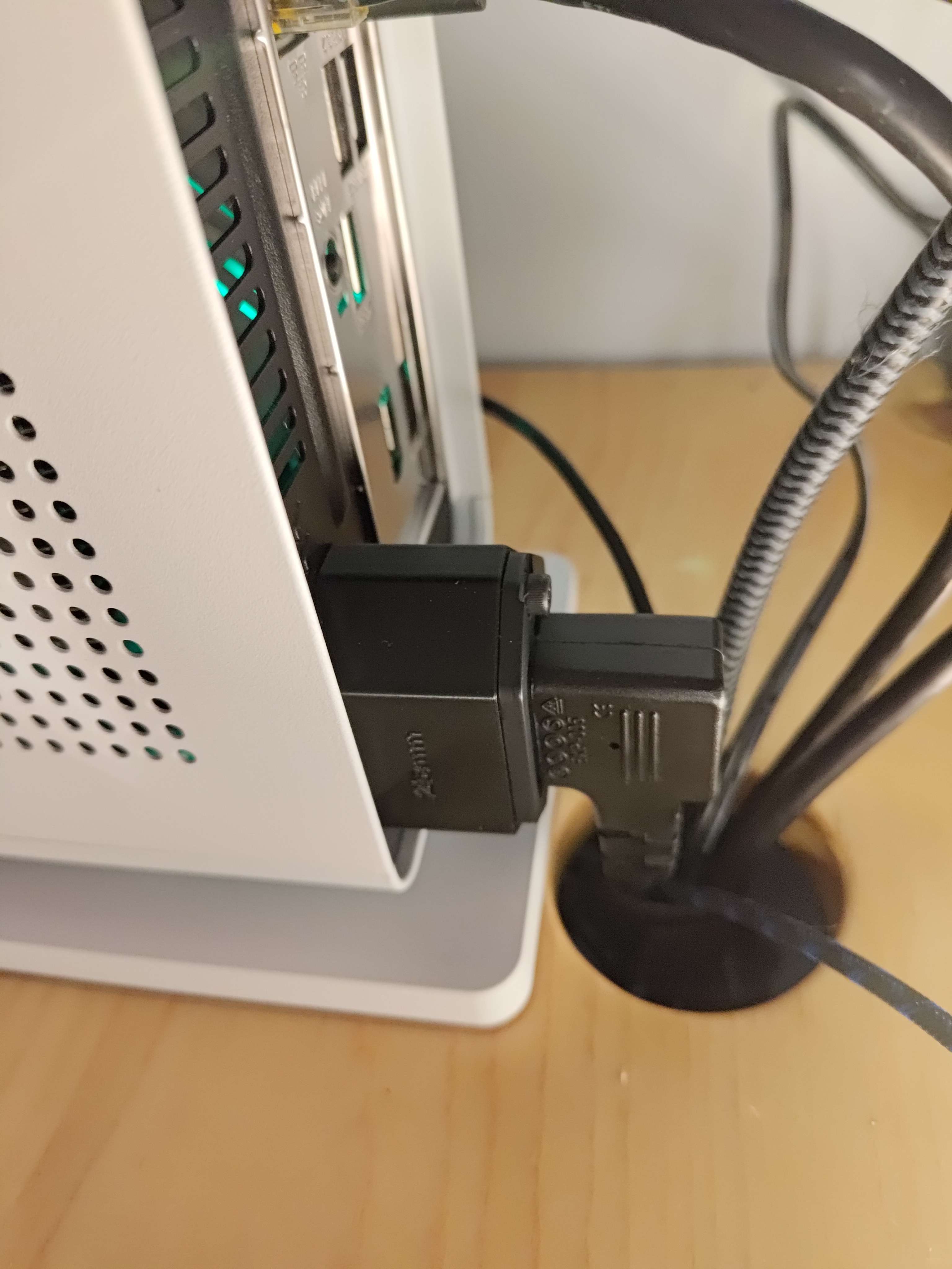 Fractal Ridge Internal PSU Cable Spacer by Woogies | Download free STL ...