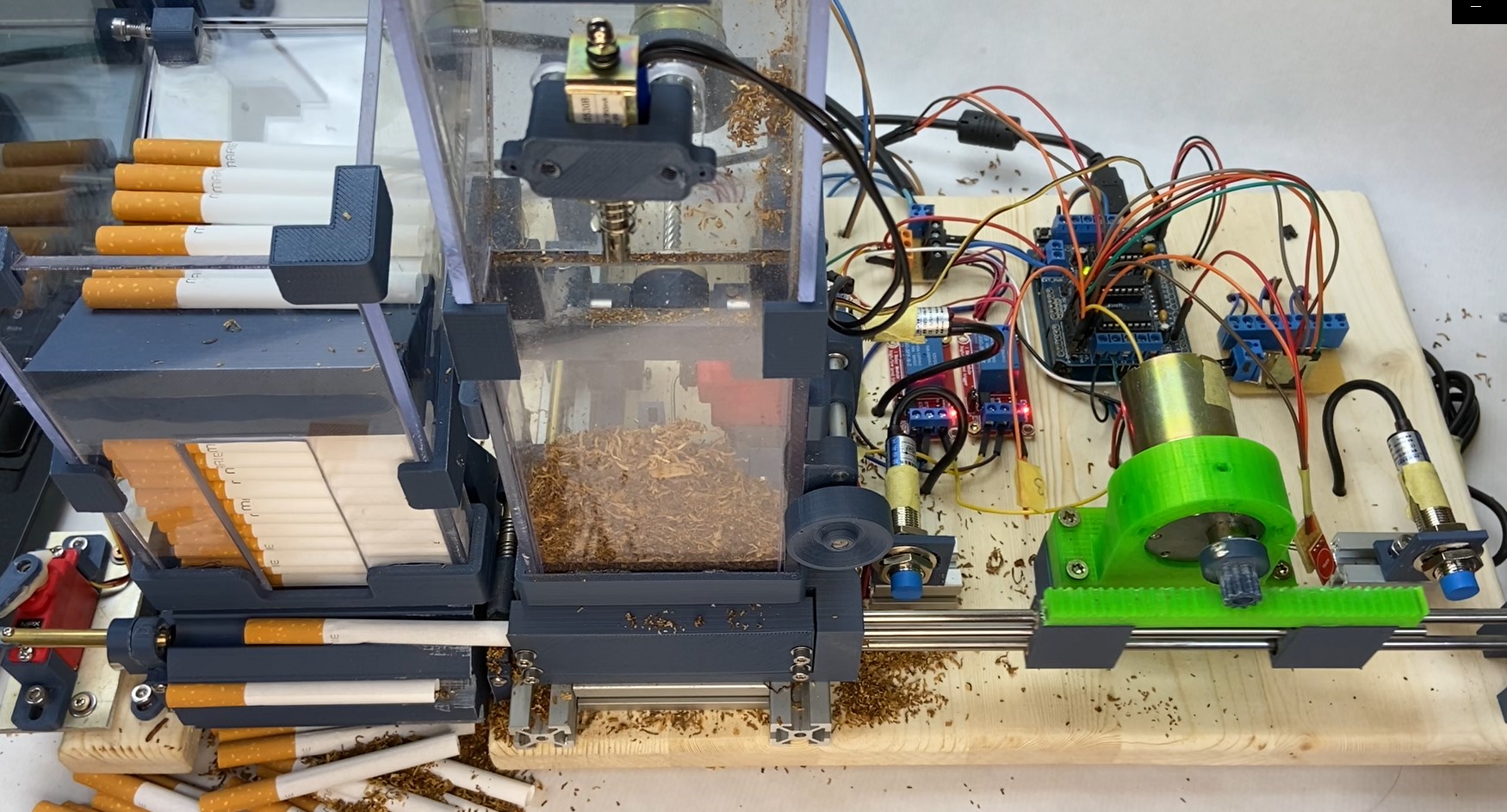 3d printed stuffing machine by Fraens | Printables Store