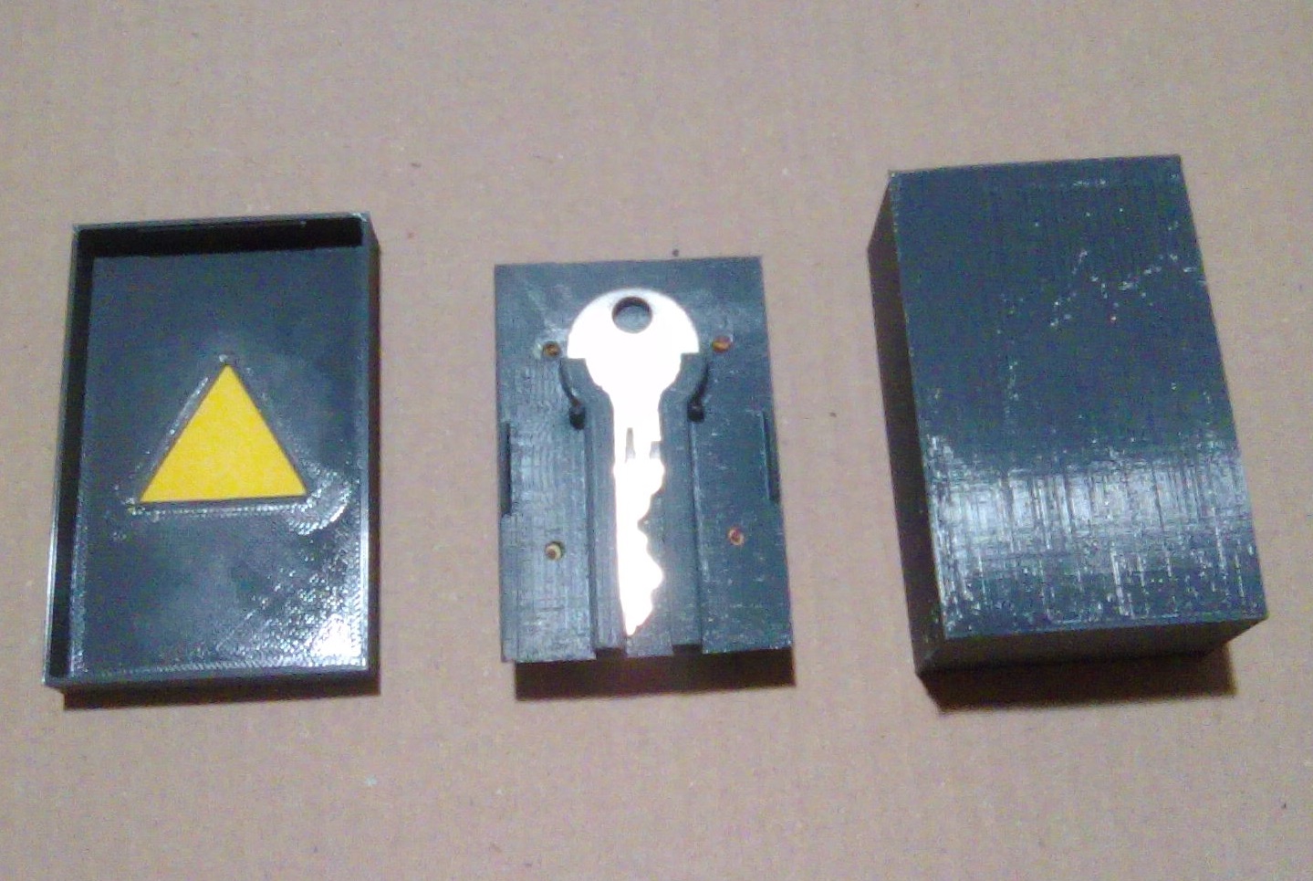Hidden key in fake electrical box por Jiří Šilhavík | Descargar modelo ...