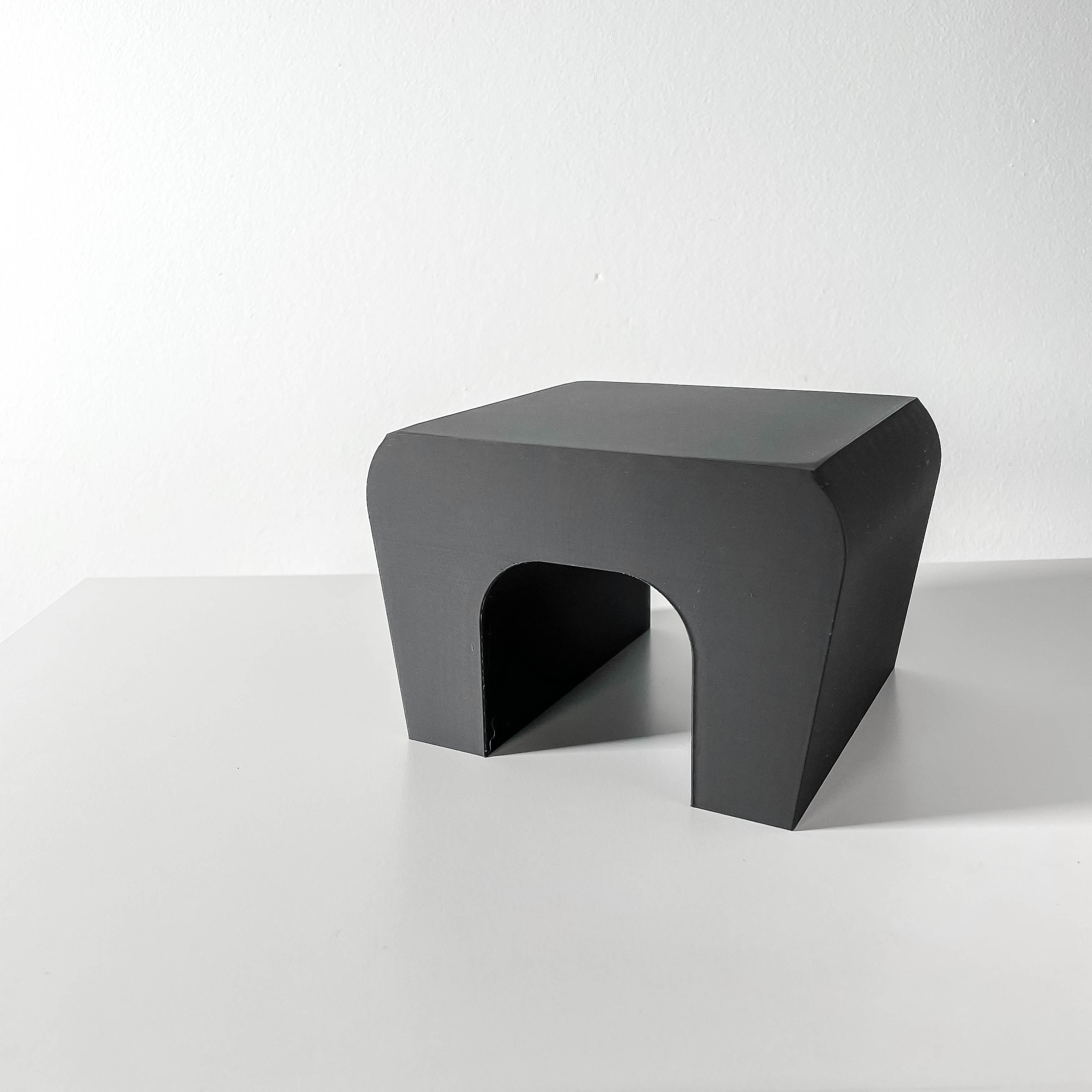 The Lanio Display Stand for Unique Items, Candles, or Plants | Modern ...