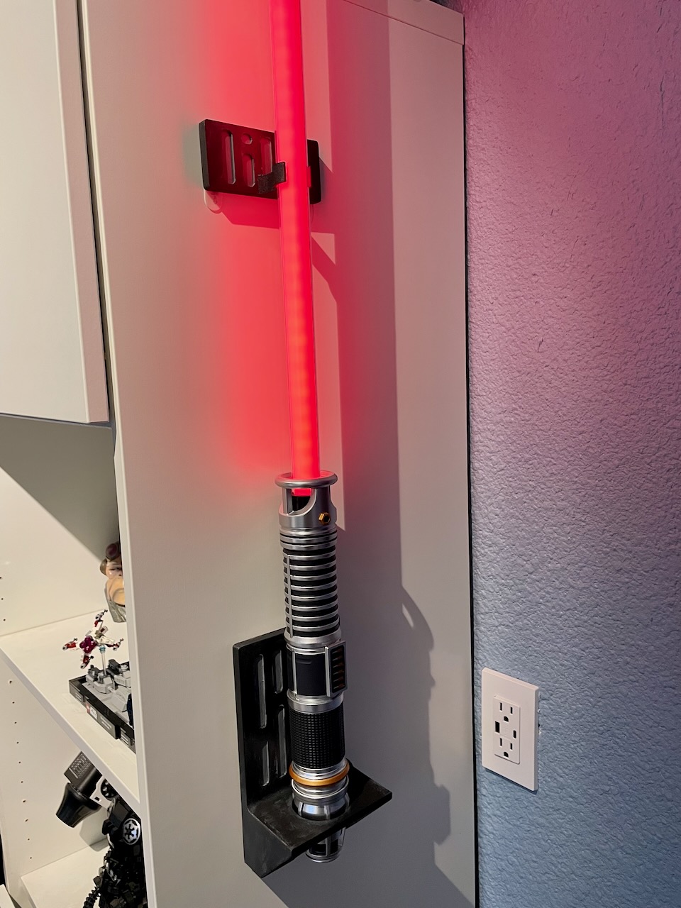Lightsaber Wall Mount by Steven Quinn | Download free STL model ...