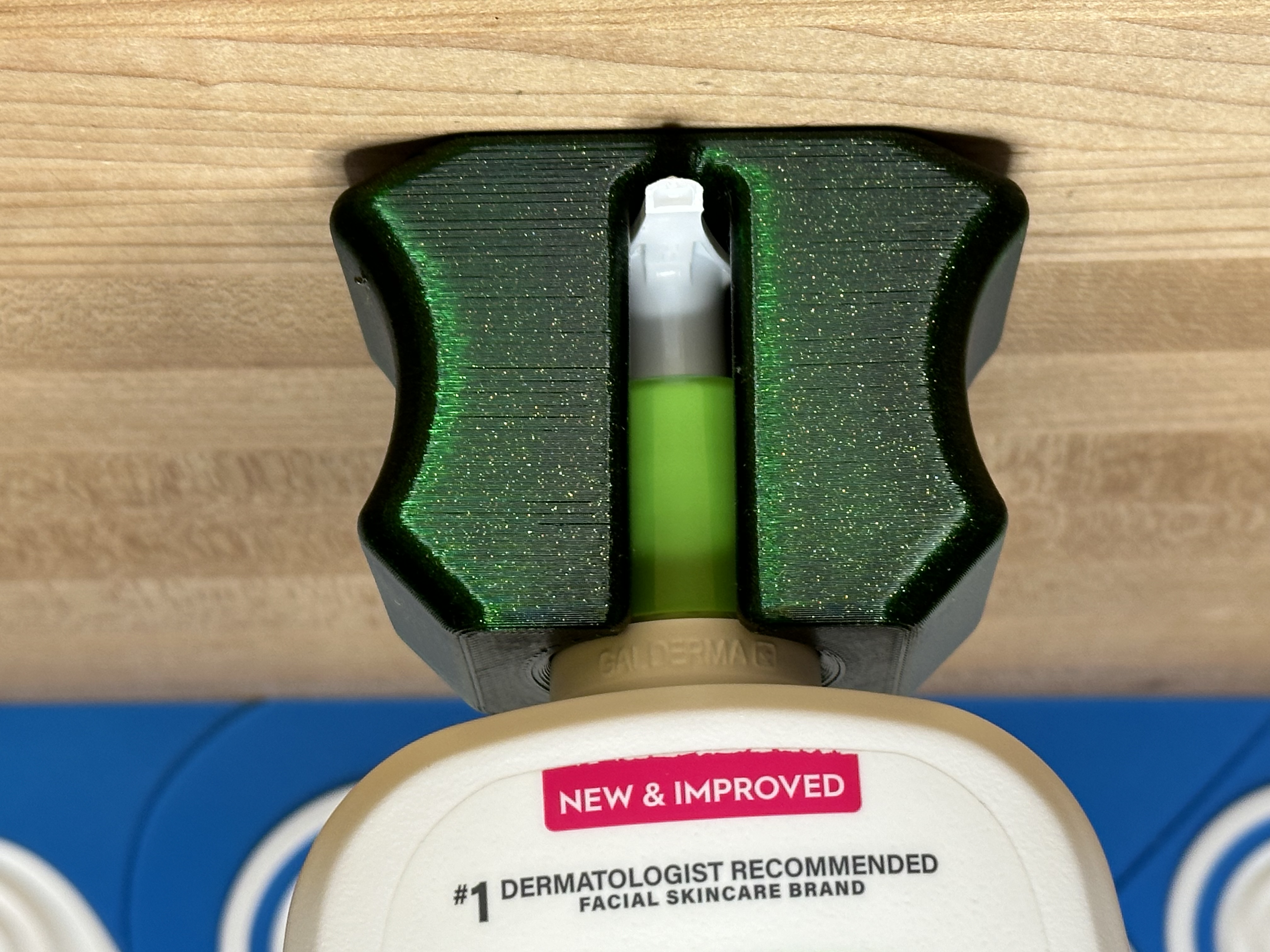 Inverted Lotion Holder by 3DBob | Download free STL model | Printables.com