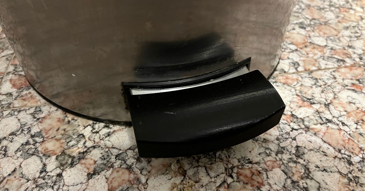 Trash can foot pedal by misan | Download free STL model | Printables.com