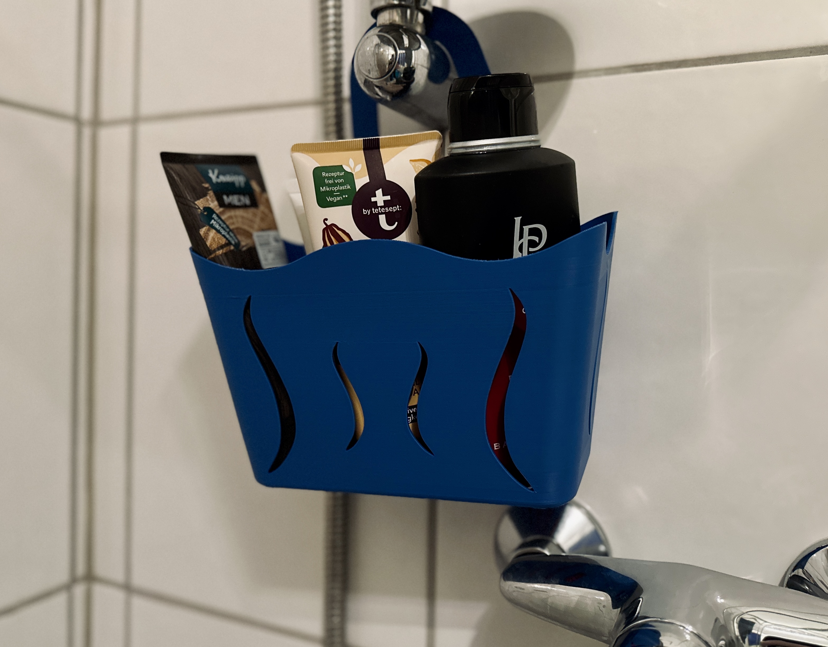 Shower Basket Caddy/Hanger with Wavy Pattern by Philipp Sommer ...