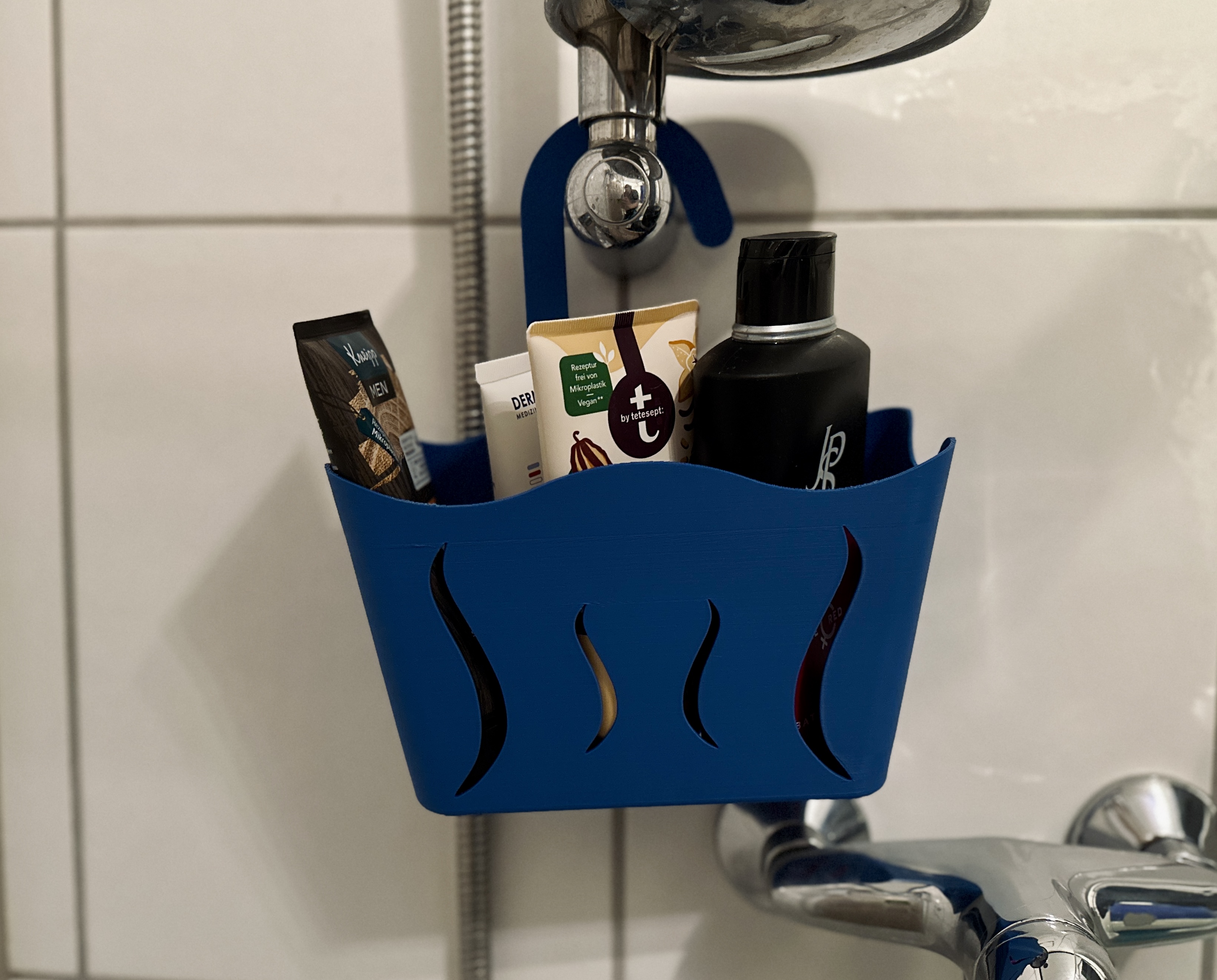 Shower Basket Caddy/Hanger with Wavy Pattern by Philipp Sommer ...