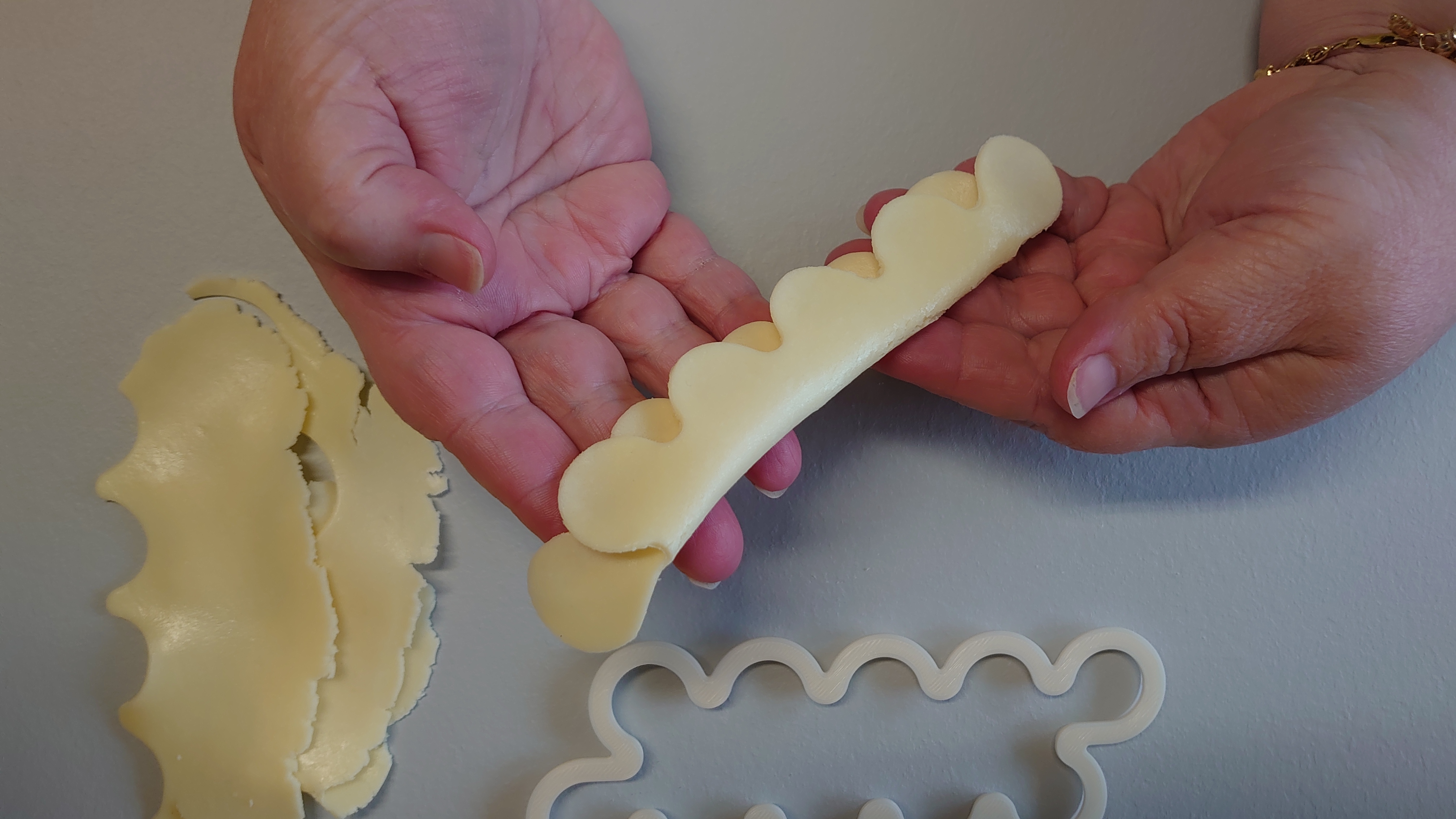 Rose cutter / Vykrajovátko na růže by MireCZek | Download free STL ...