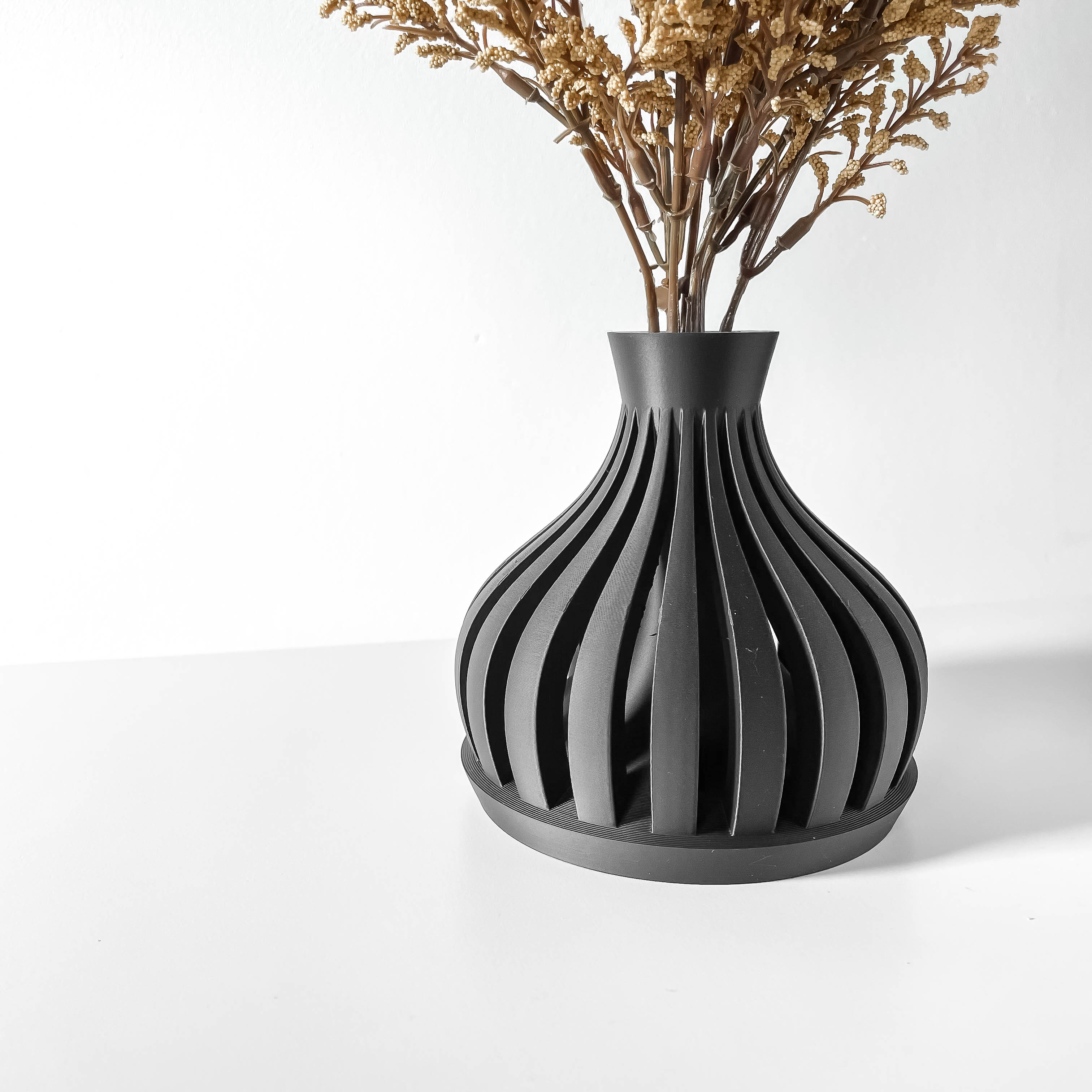 The Lumi Short Vase, Modern and Unique Home Decor for Dried and ...