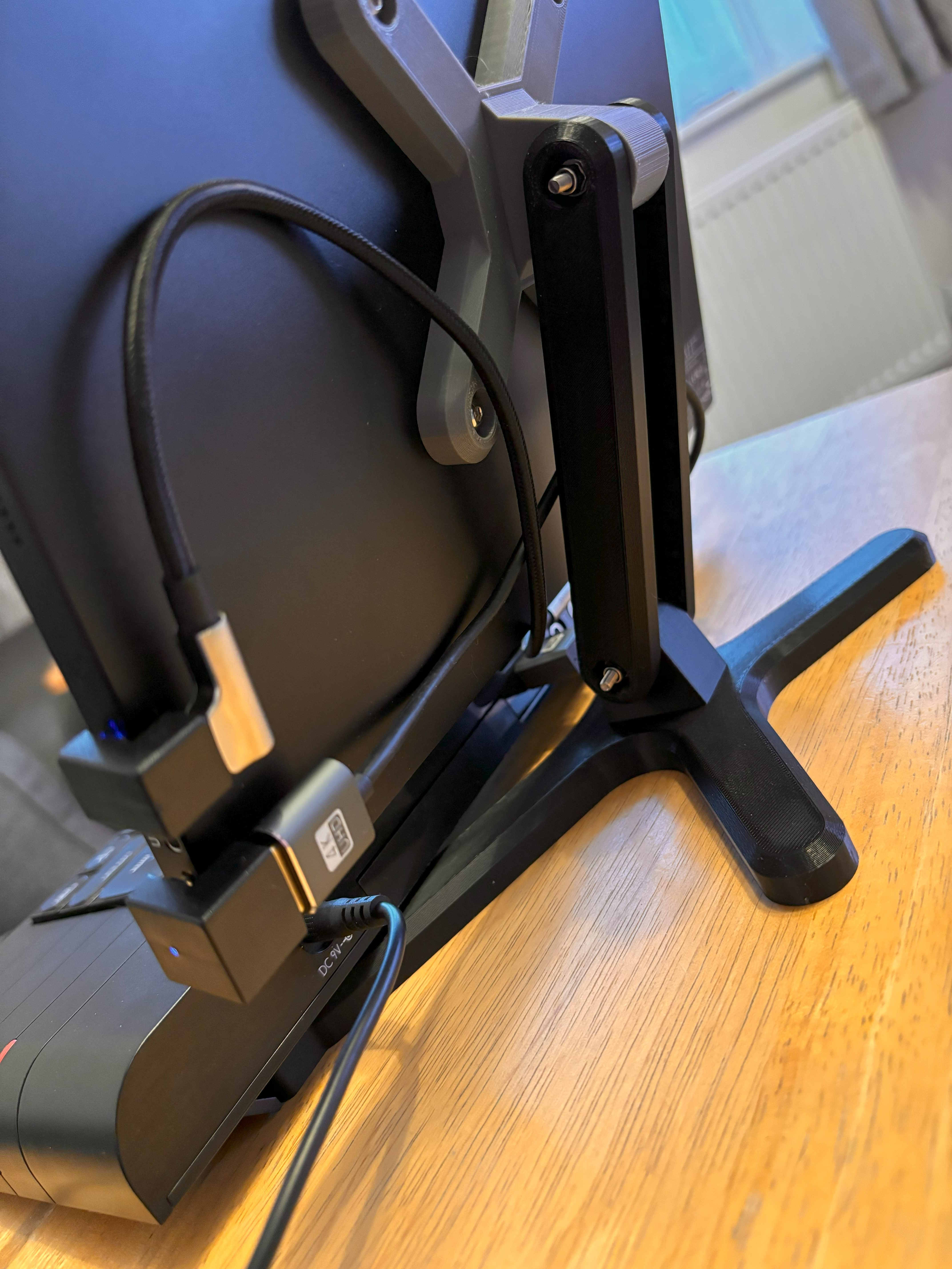 Spectrum Next 12" Vesa monitor stand by Mark | Download free STL model ...